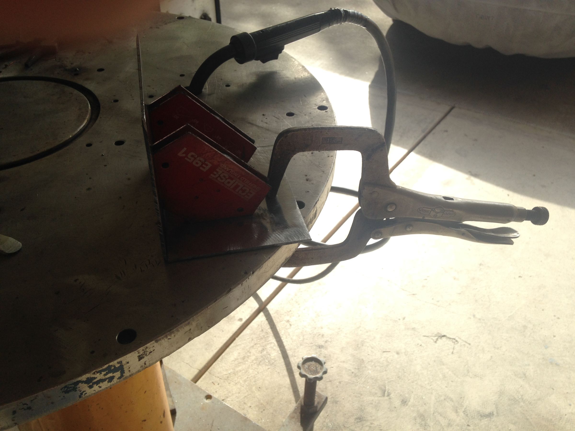 How to MIG Weld a Box : 7 Steps - Instructables