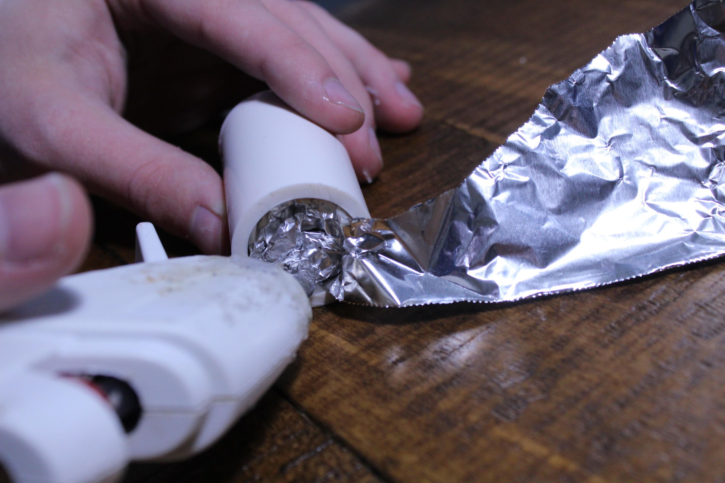 DIY Rechargeable D-Cell Battery From Aluminum Foil : 7 Steps (with ...