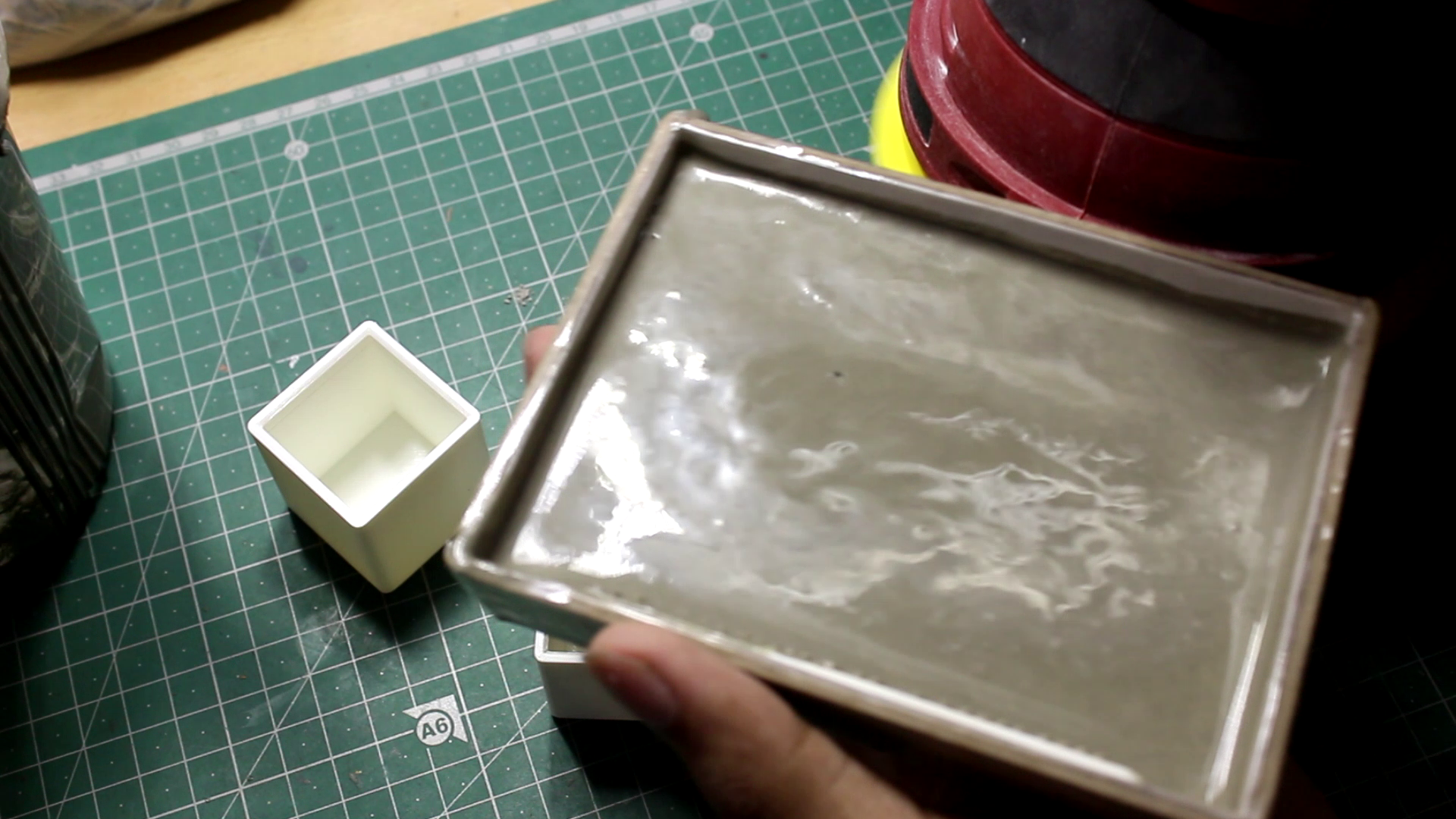 Concrete Calendar With Dedicated Phone Stand : 8 Steps (with Pictures ...