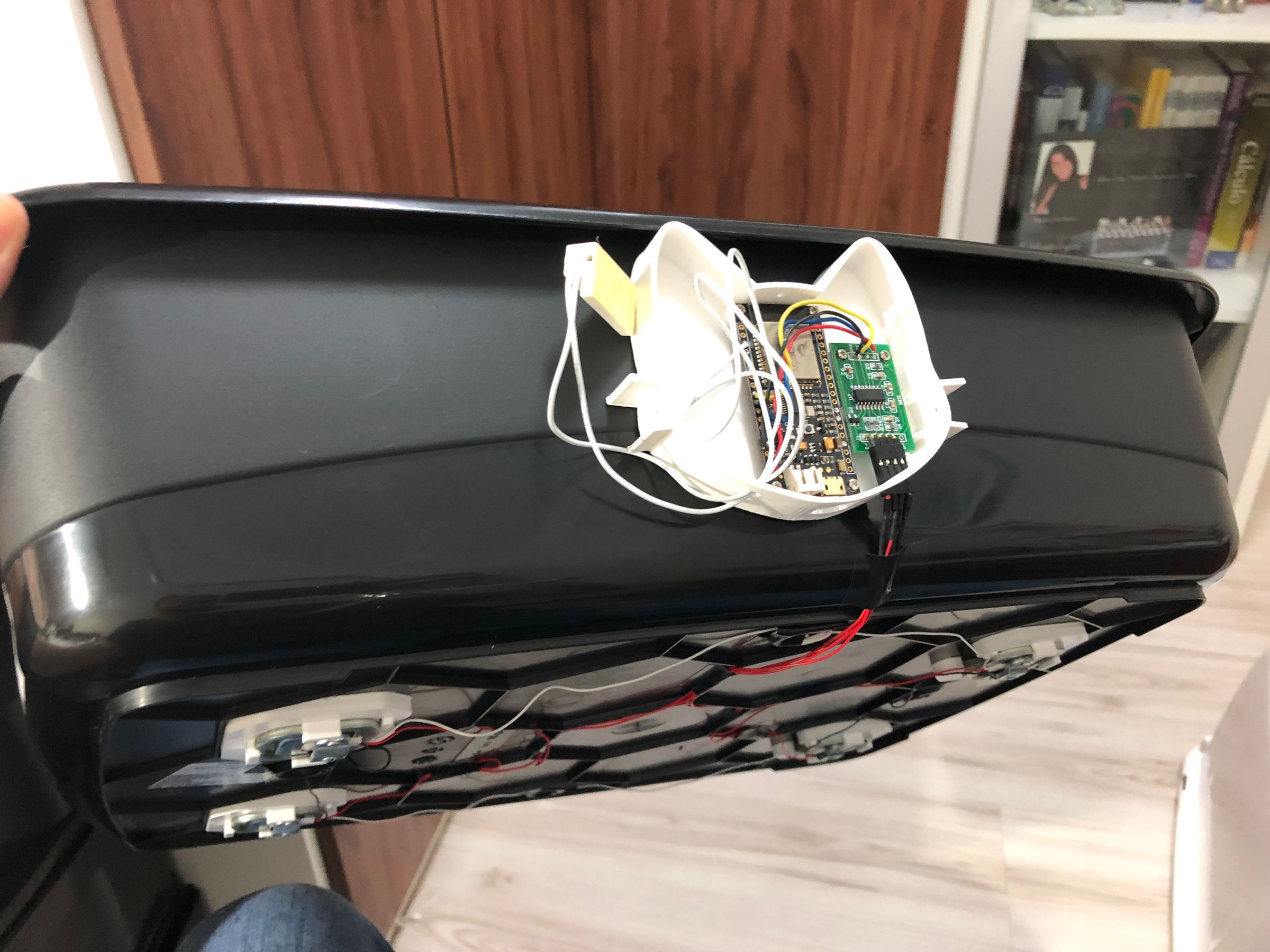 IoT Cat Litter Box (with ESP32, Arduino IDE, Thingspeak and 3D Printing ...