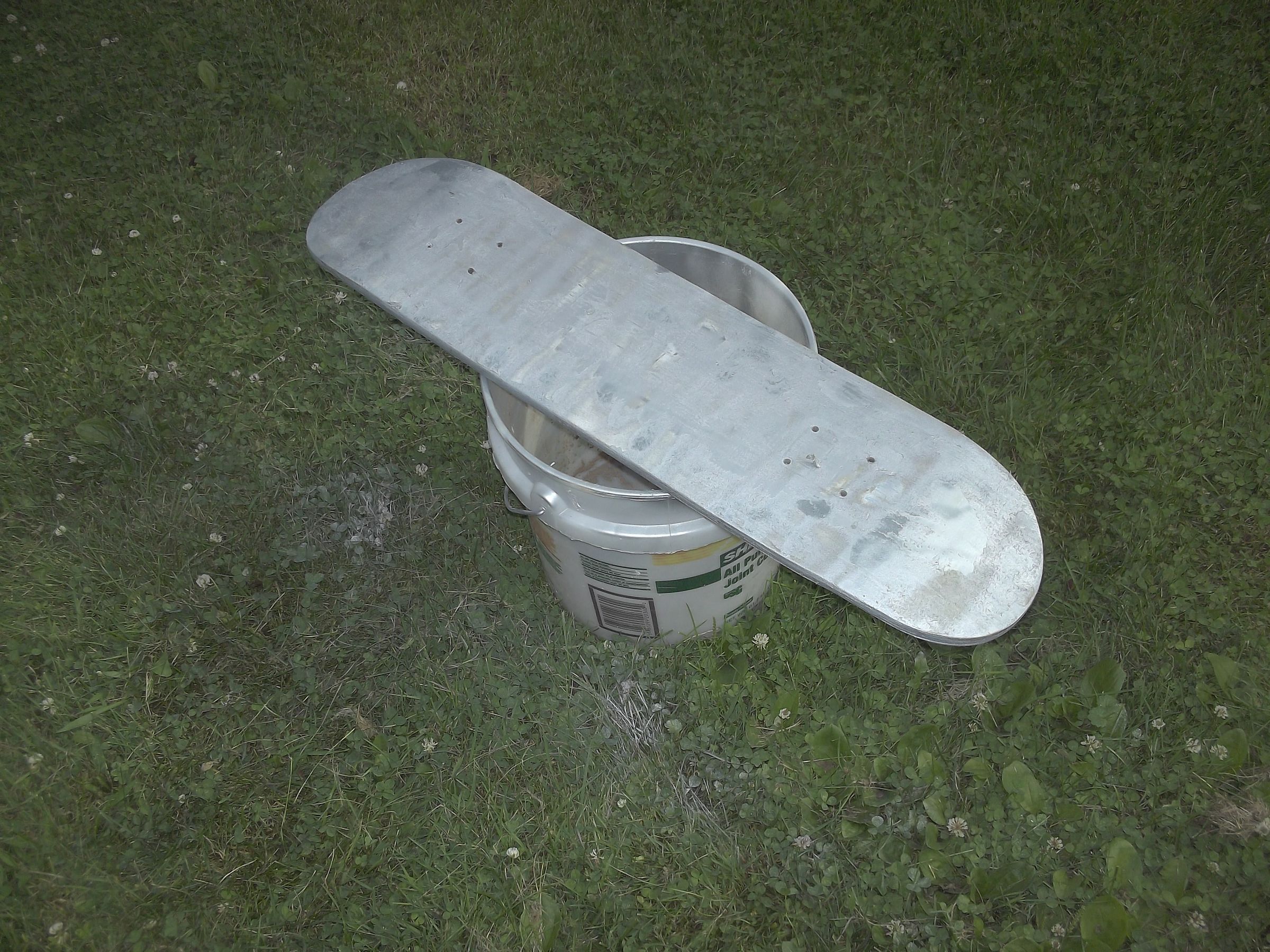 How to Make a Hoverboard Prop : 4 Steps - Instructables