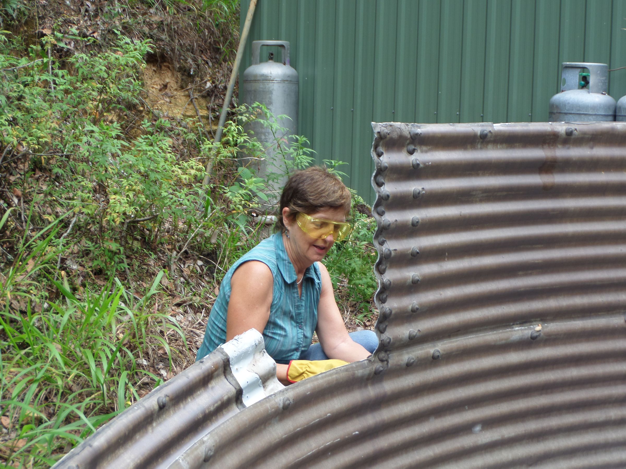 WINNER - Vegetable Gardens From Old Water Tank : 8 Steps (with Pictures ...