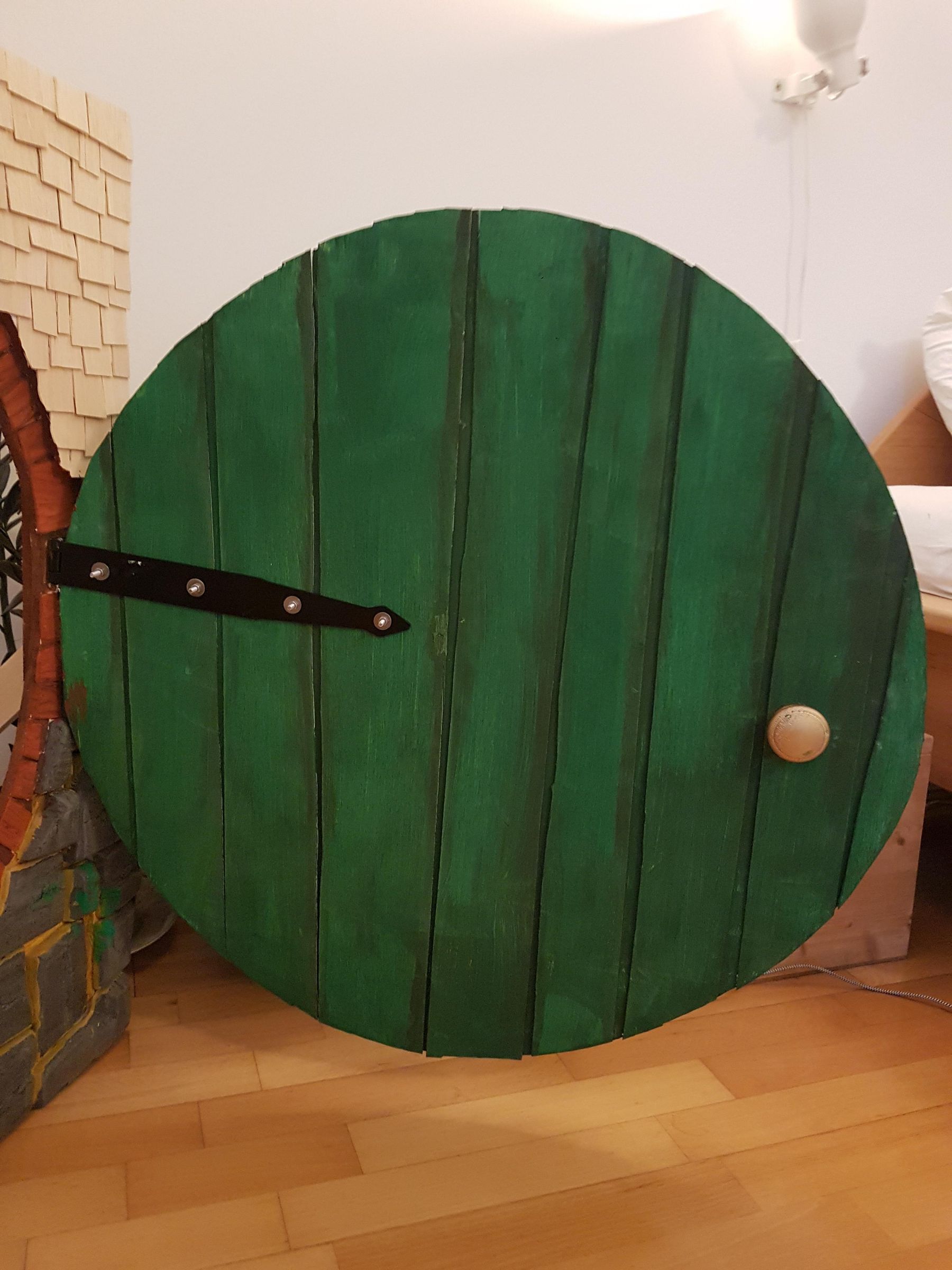 Hobbit-Cave Door for Children's Playcave : 4 Steps (with Pictures ...