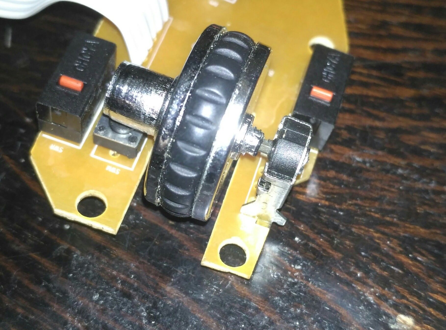 Broken PC Mouse Wheel Repair : 6 Steps - Instructables