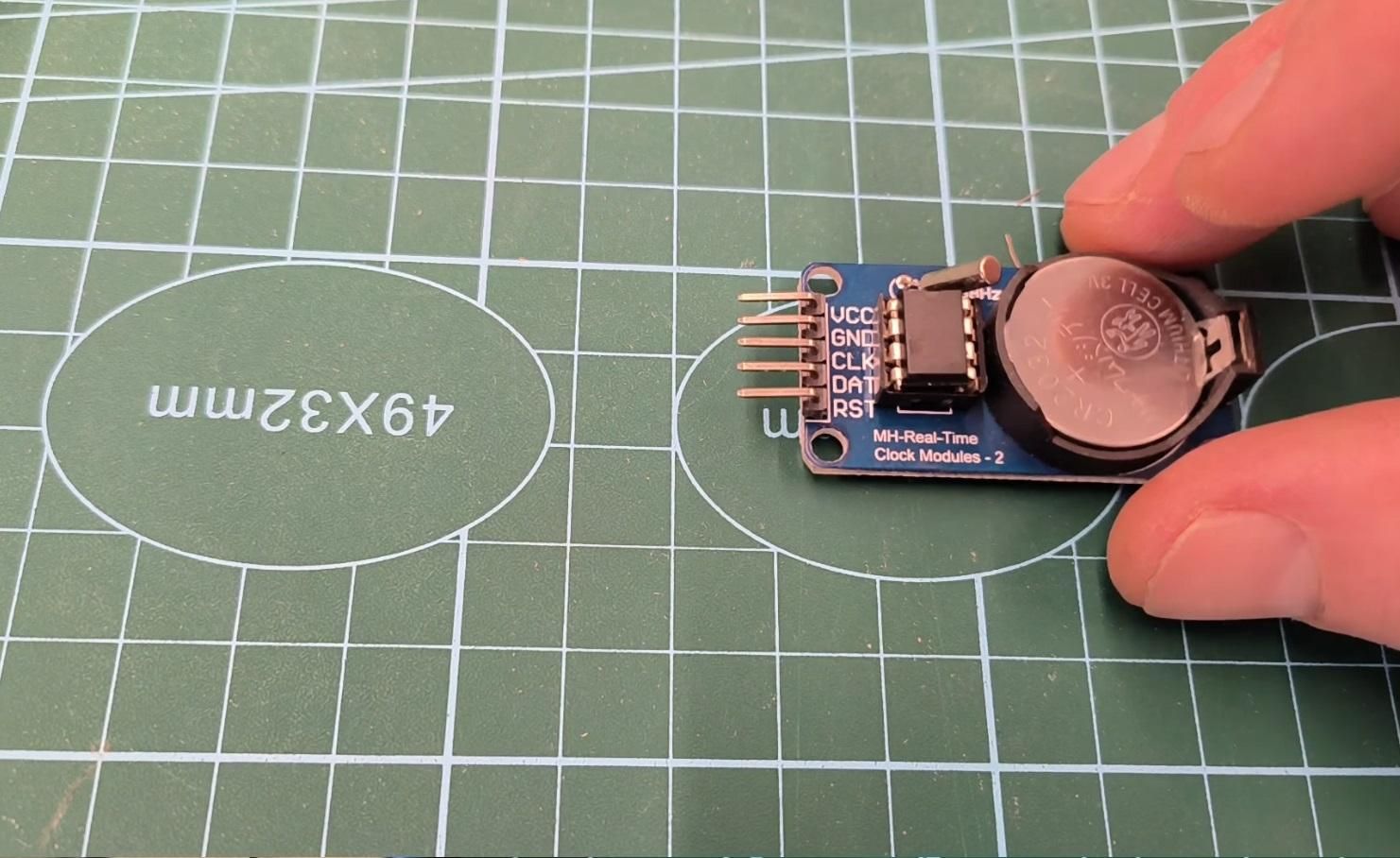 LED Arduino Nixie Clock: Crafting a Futuristic Glow for the New Year ...