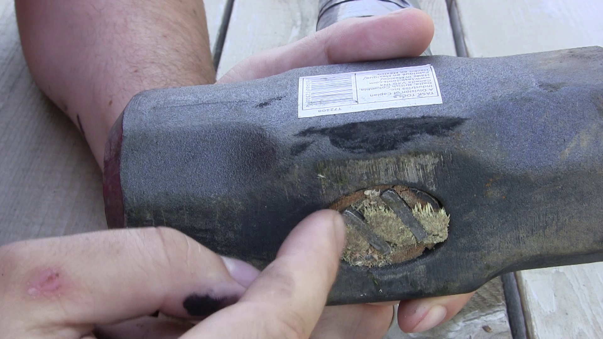 Fixing a Sledge Hammer or Axe Handle : 3 Steps - Instructables