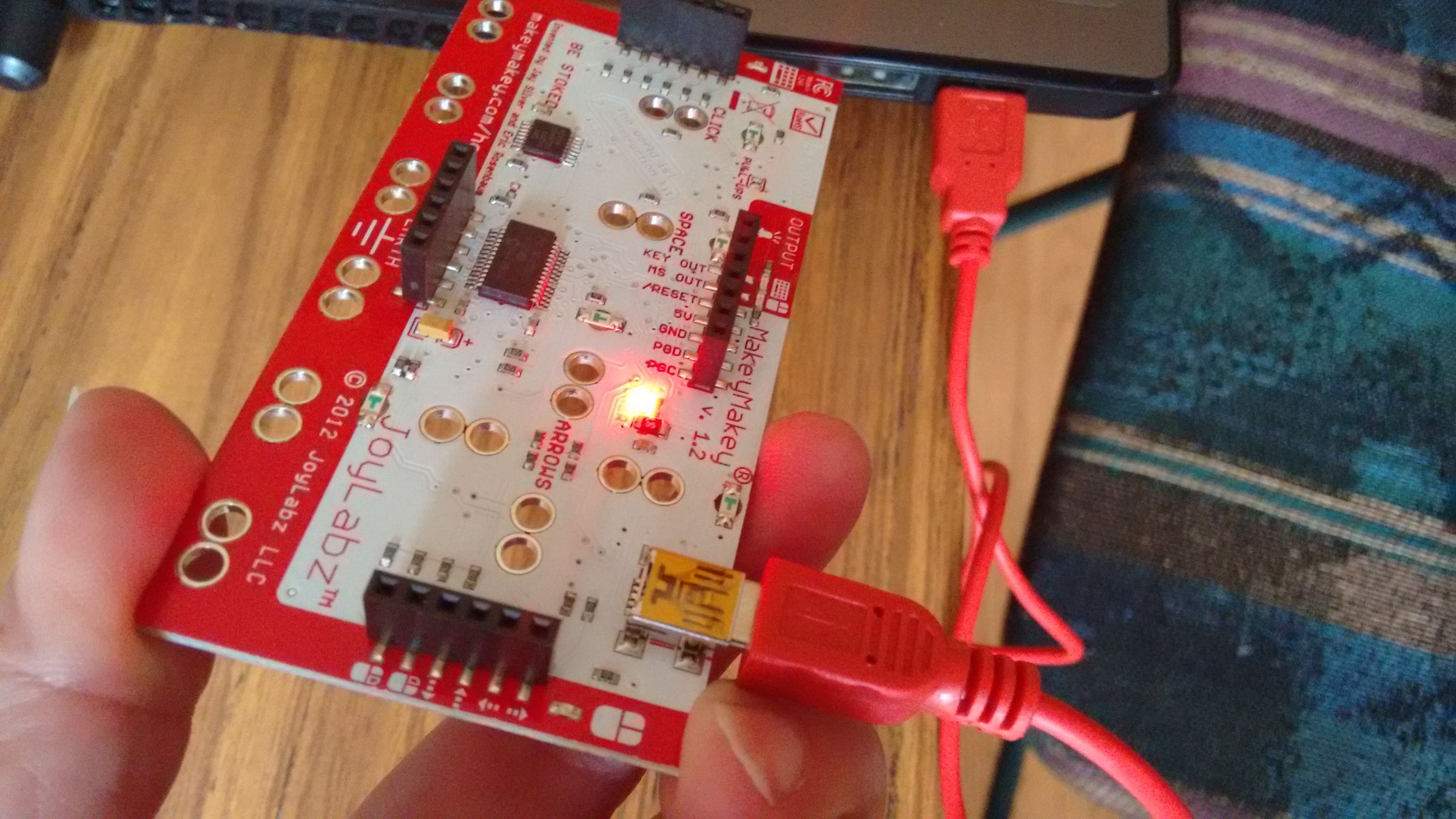 MaKey MaKey Audio Paintbrushes : 4 Steps - Instructables