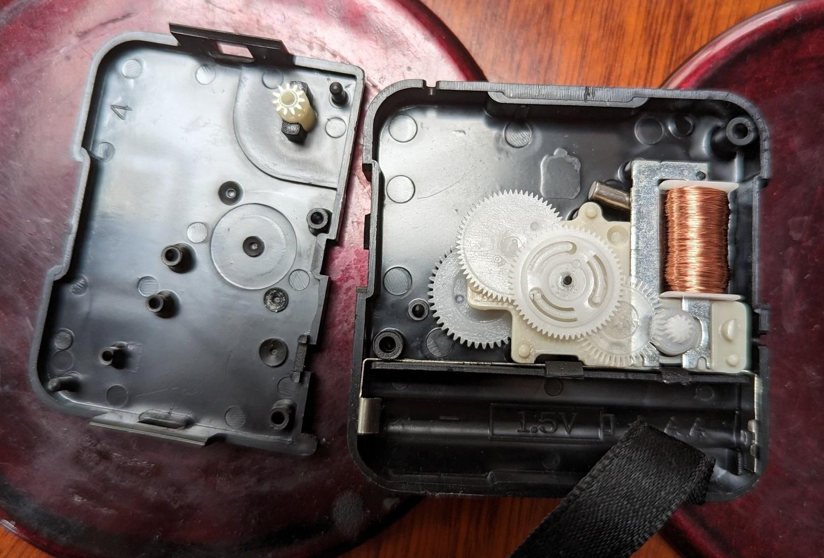 Convert a Quartz Clock Module to a Co-axial Stepper Motor : 5 Steps ...