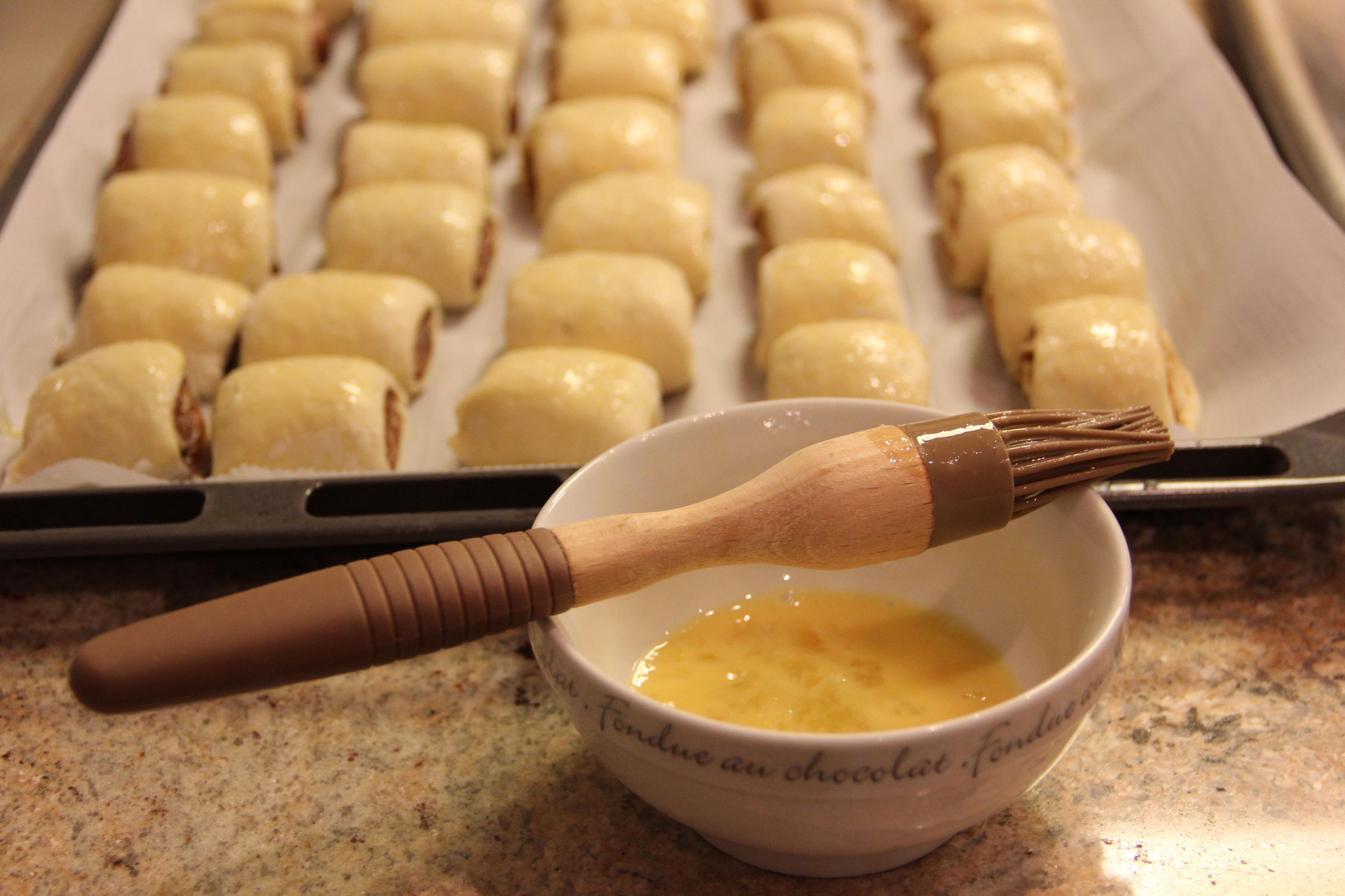 The Best Nutella and Lotus Rolls : 9 Steps (with Pictures) - Instructables