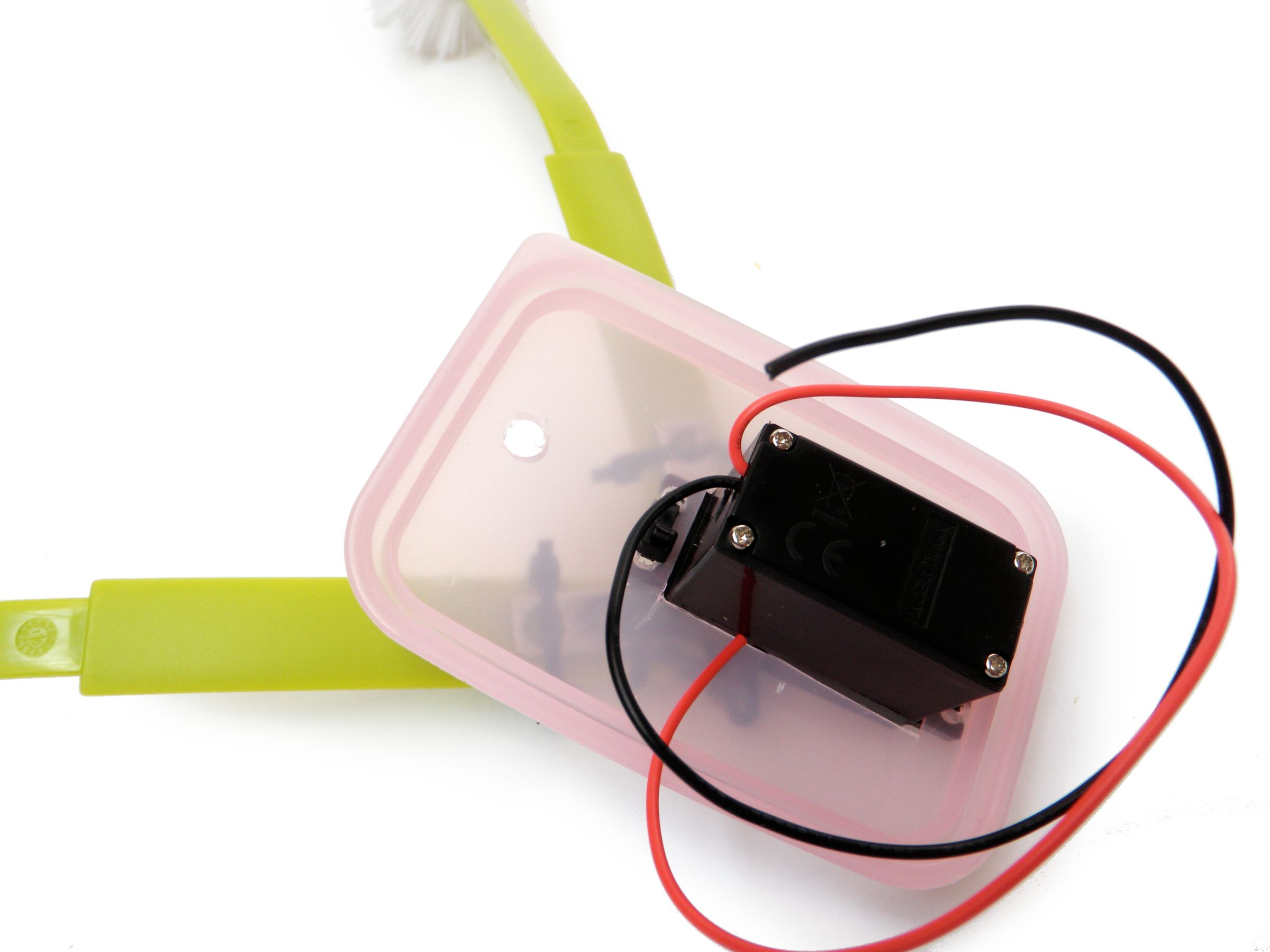 Simple Bots: Skitter : 20 Steps (with Pictures) - Instructables