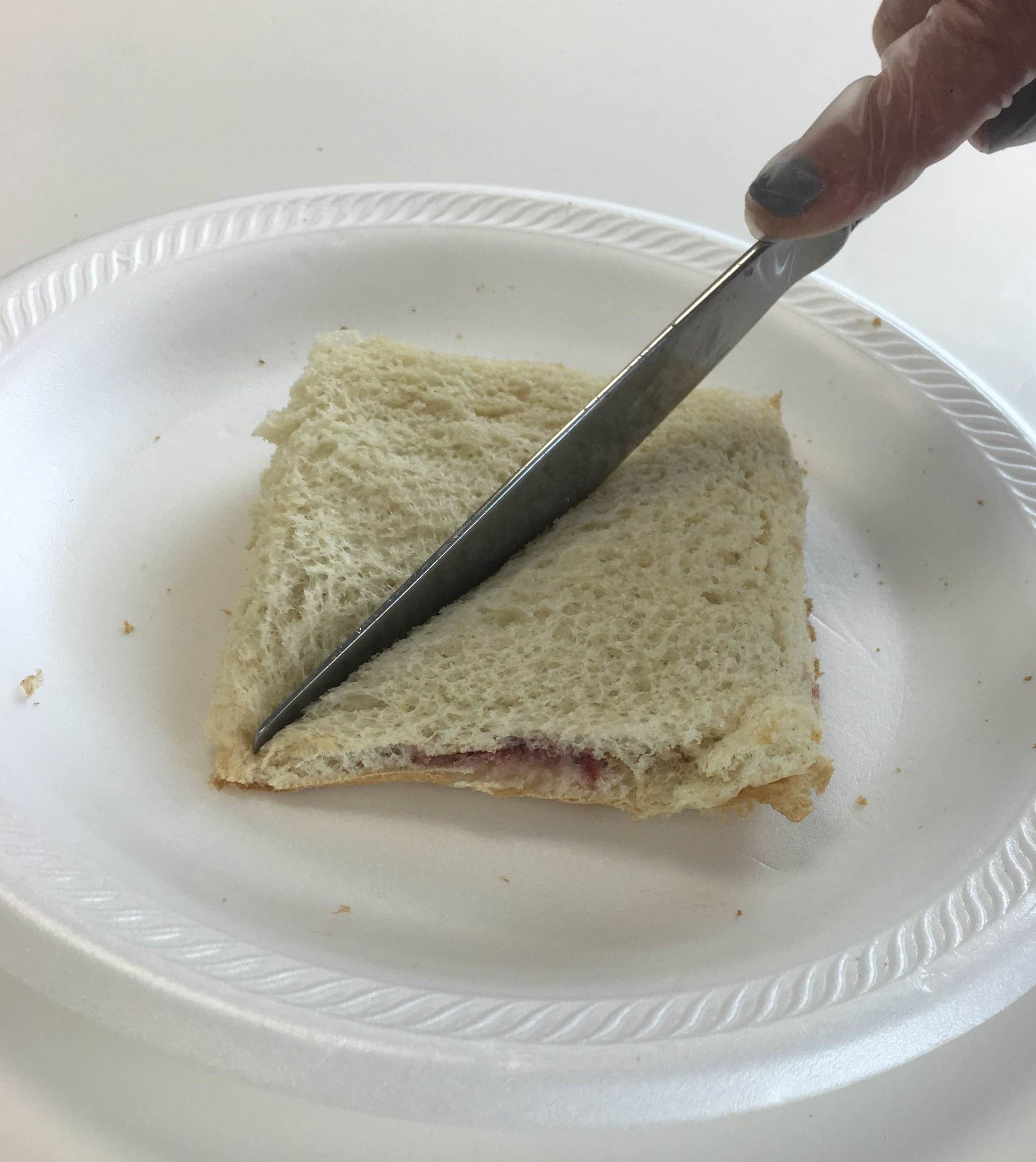 How to Make a Peanut Butter and Jelly Sandwich! : 11 Steps - Instructables