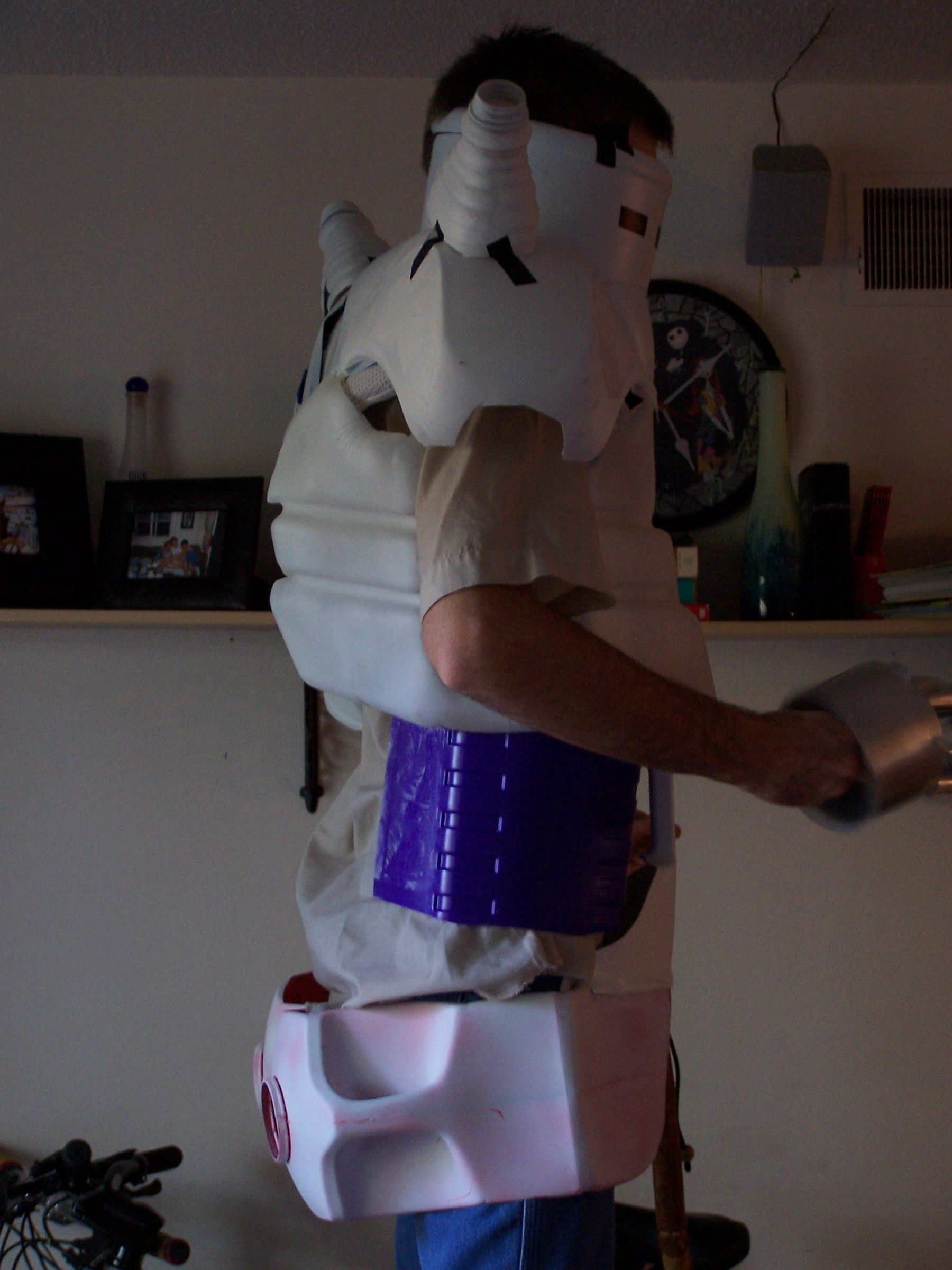 CloroxBot Recycled Giant Robot Costume! : 7 Steps (with Pictures ...