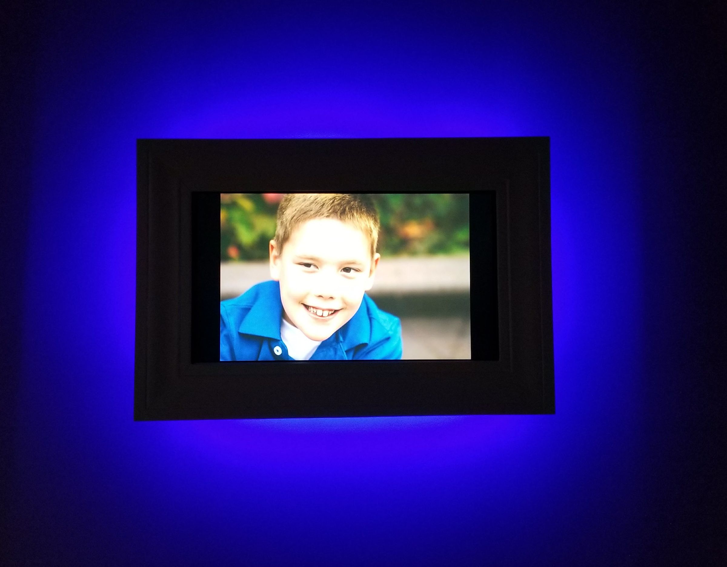 Cloud Connected, Motion Activated, Digital Photo Frame : 9 Steps (with ...