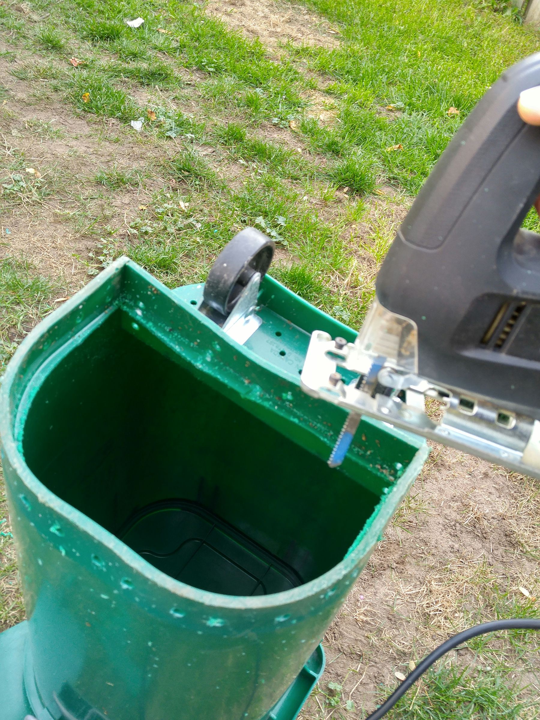 Back Yard Dog Poo Compost Septic Tank : 5 Steps (with Pictures ...