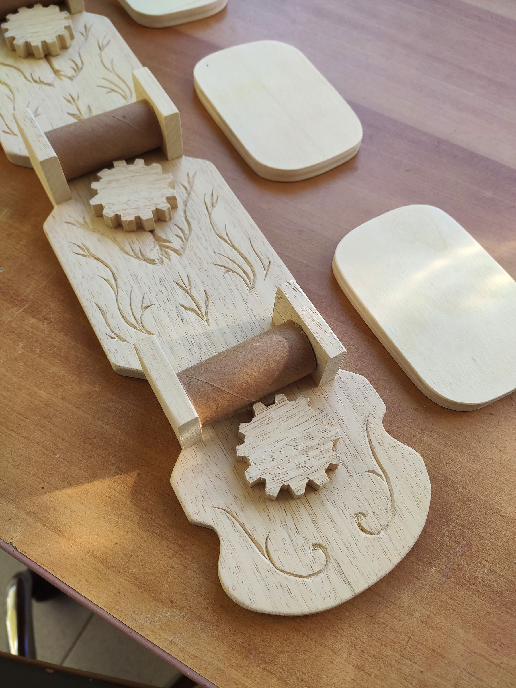 Classical Guitar Pegheads-shaped Display Rack/coathanger : 7 Steps ...