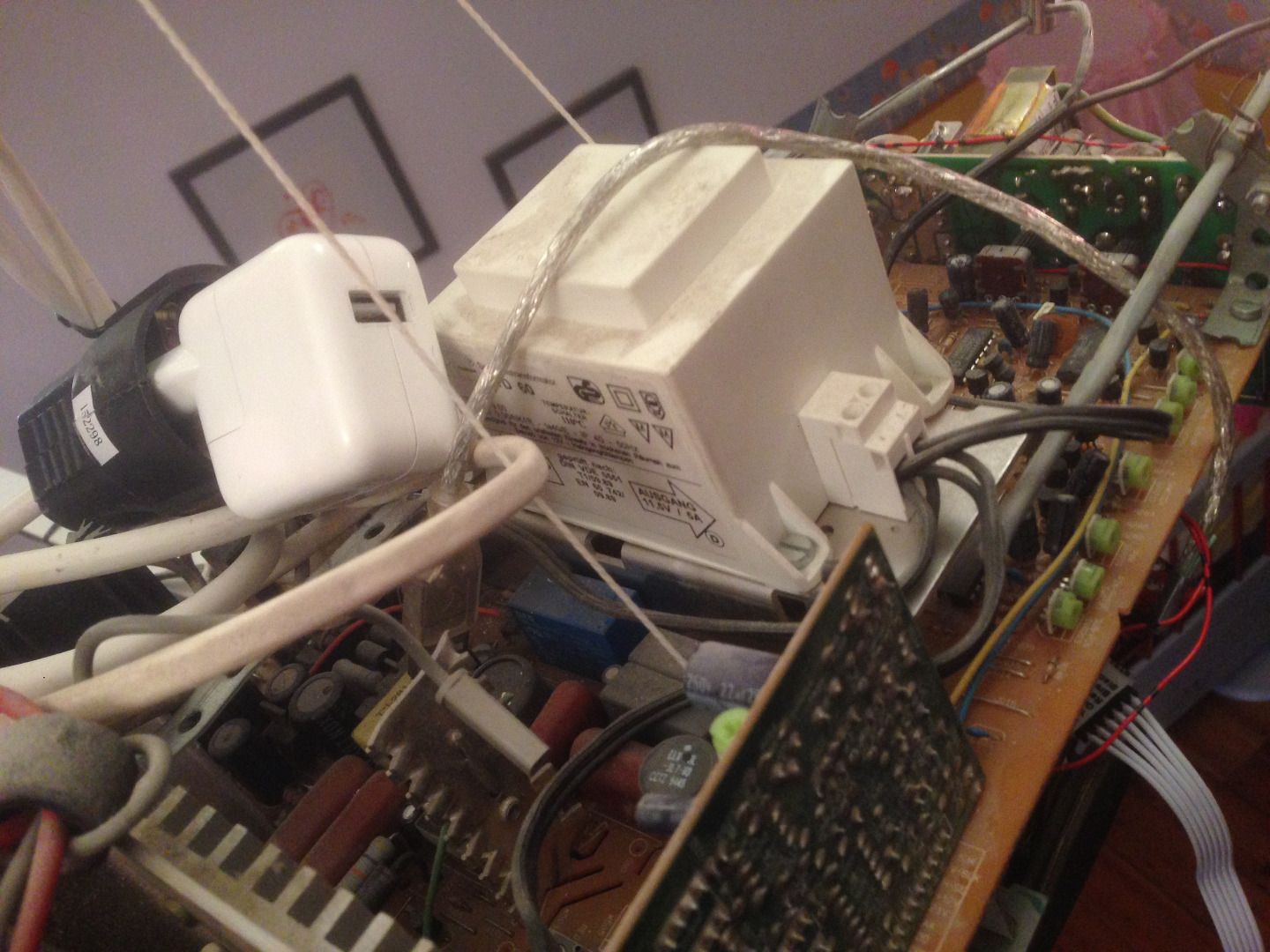 Circuit Board Ceiling Lamp W/ Blinkenlights : 5 Steps (with Pictures ...