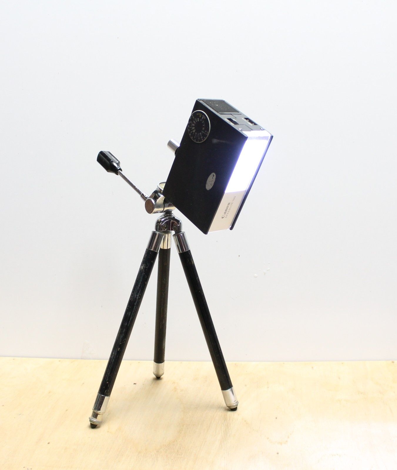 Camera Flash to Flashlight : 8 Steps (with Pictures) - Instructables