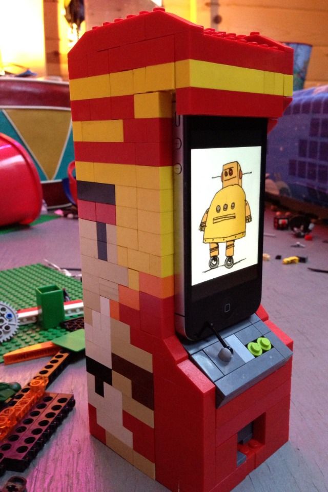 Lego IPhone Stand Arcade Machine : 3 Steps - Instructables