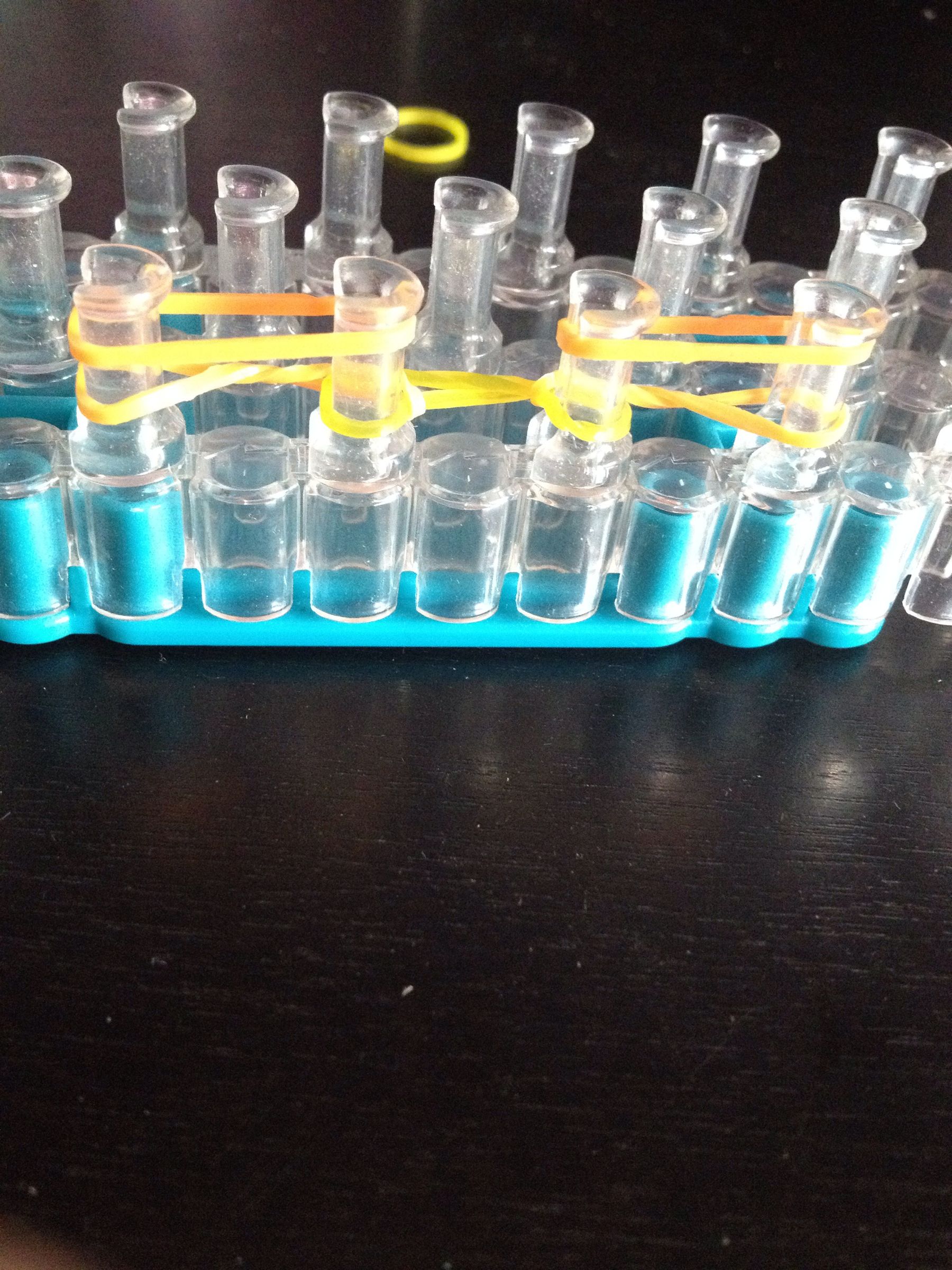 Rainbow Loom Dragon Scale : 12 Steps - Instructables
