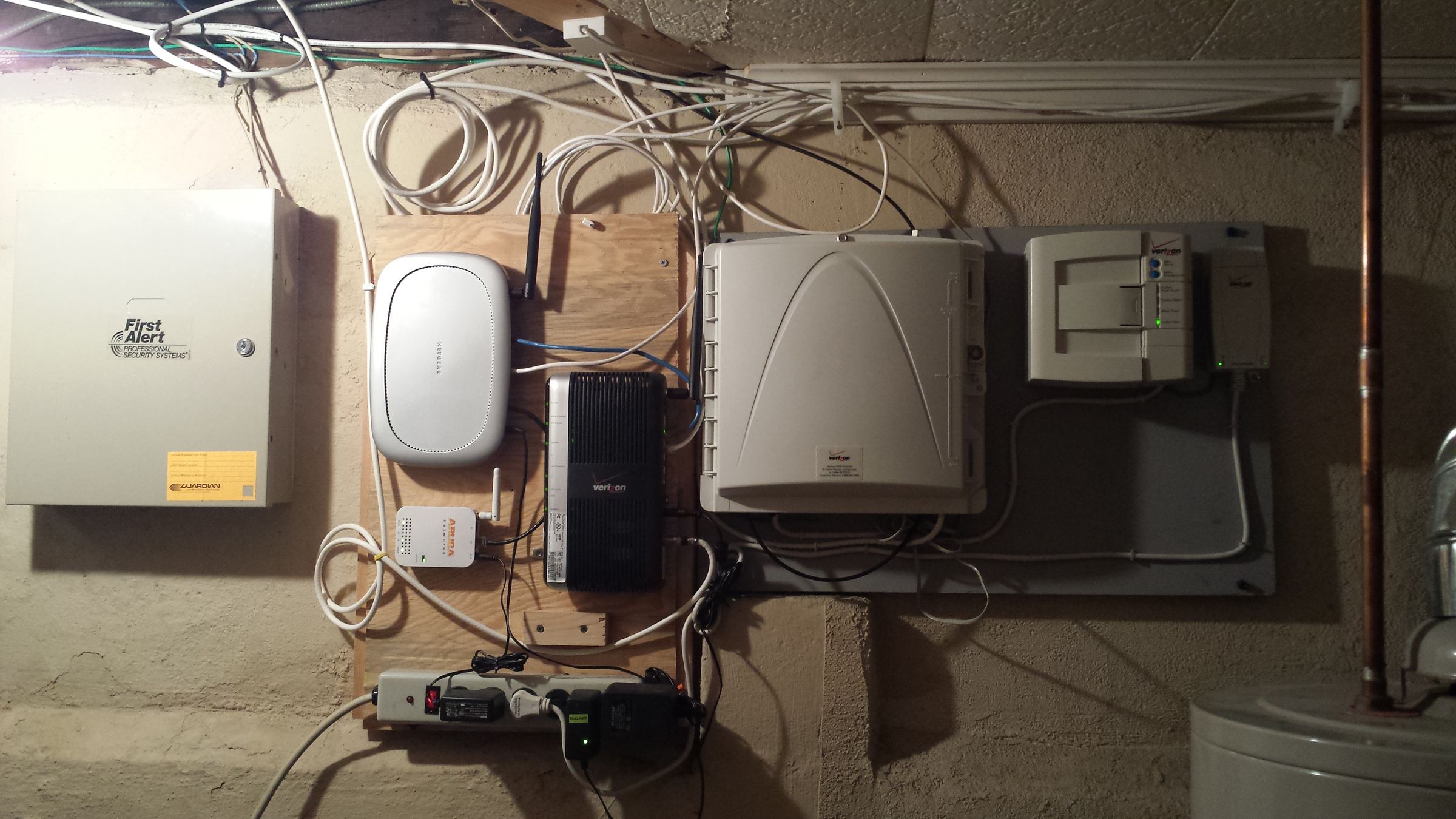 Uncluttering Phone Wires : 3 Steps - Instructables