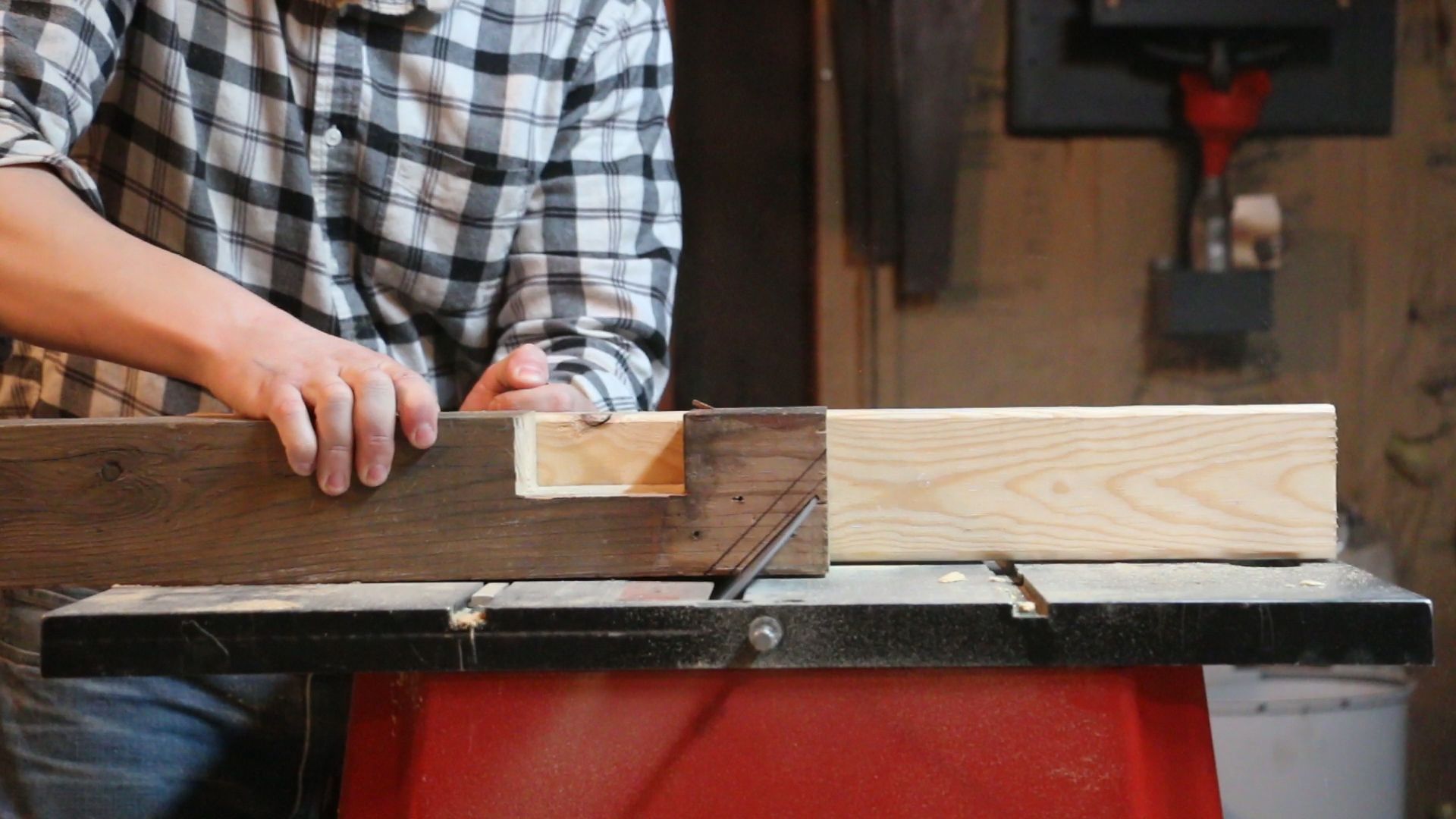 Deck Wood Dump Cart : 7 Steps (with Pictures) - Instructables