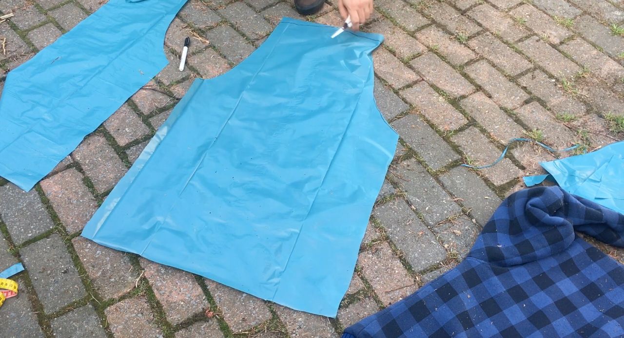 Raincoat From Plastic Bags : 7 Steps (with Pictures) - Instructables