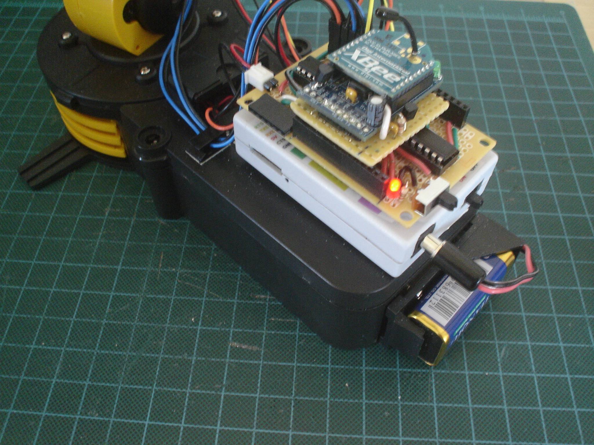 Make Wired Robotic Arm Edge to "Wireless" With DIY Arduino + XBee : 15 ...