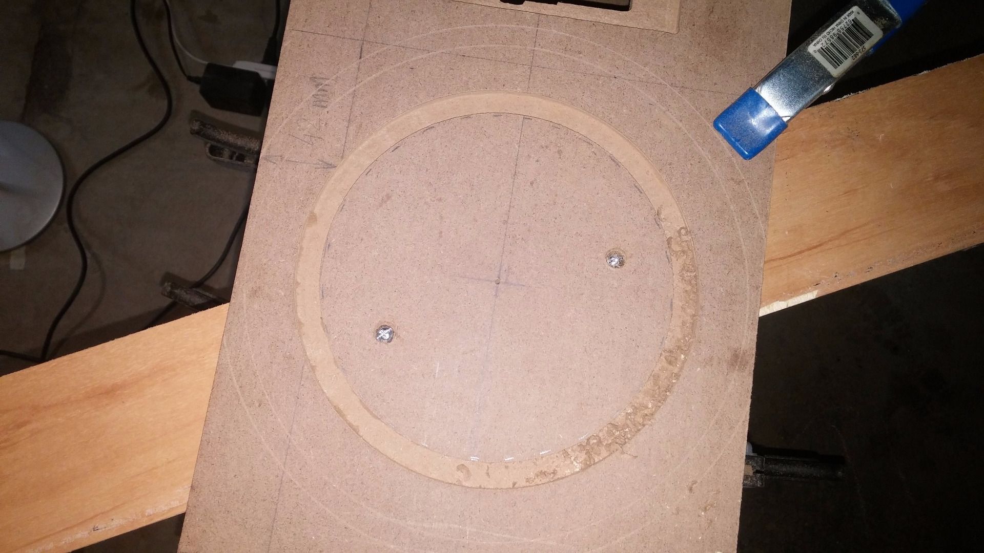 Affordable 2 Way Speaker Cabinet : 13 Steps (with Pictures) - Instructables