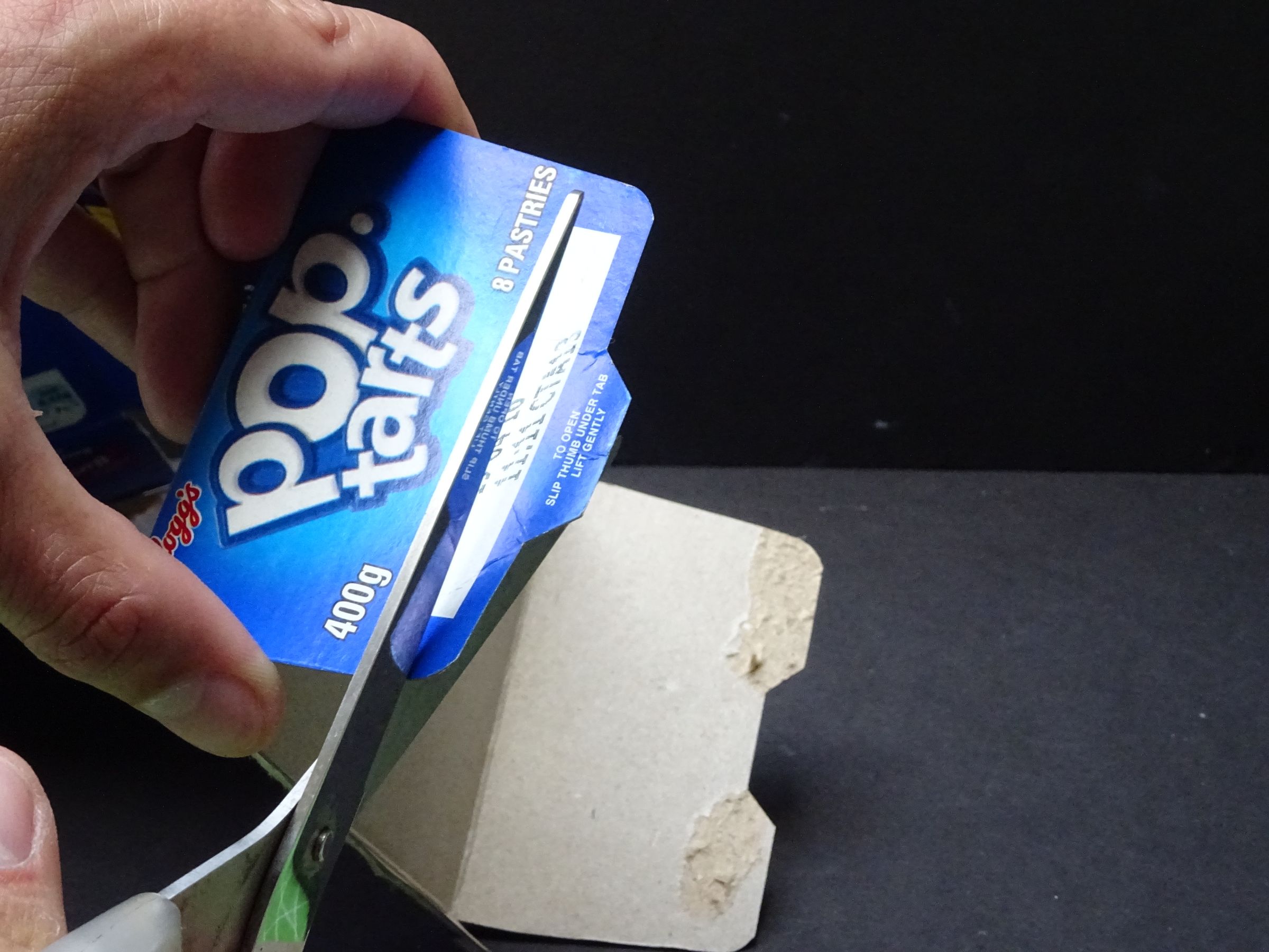 Pop Tart Box Dice Tower : 6 Steps (with Pictures) - Instructables