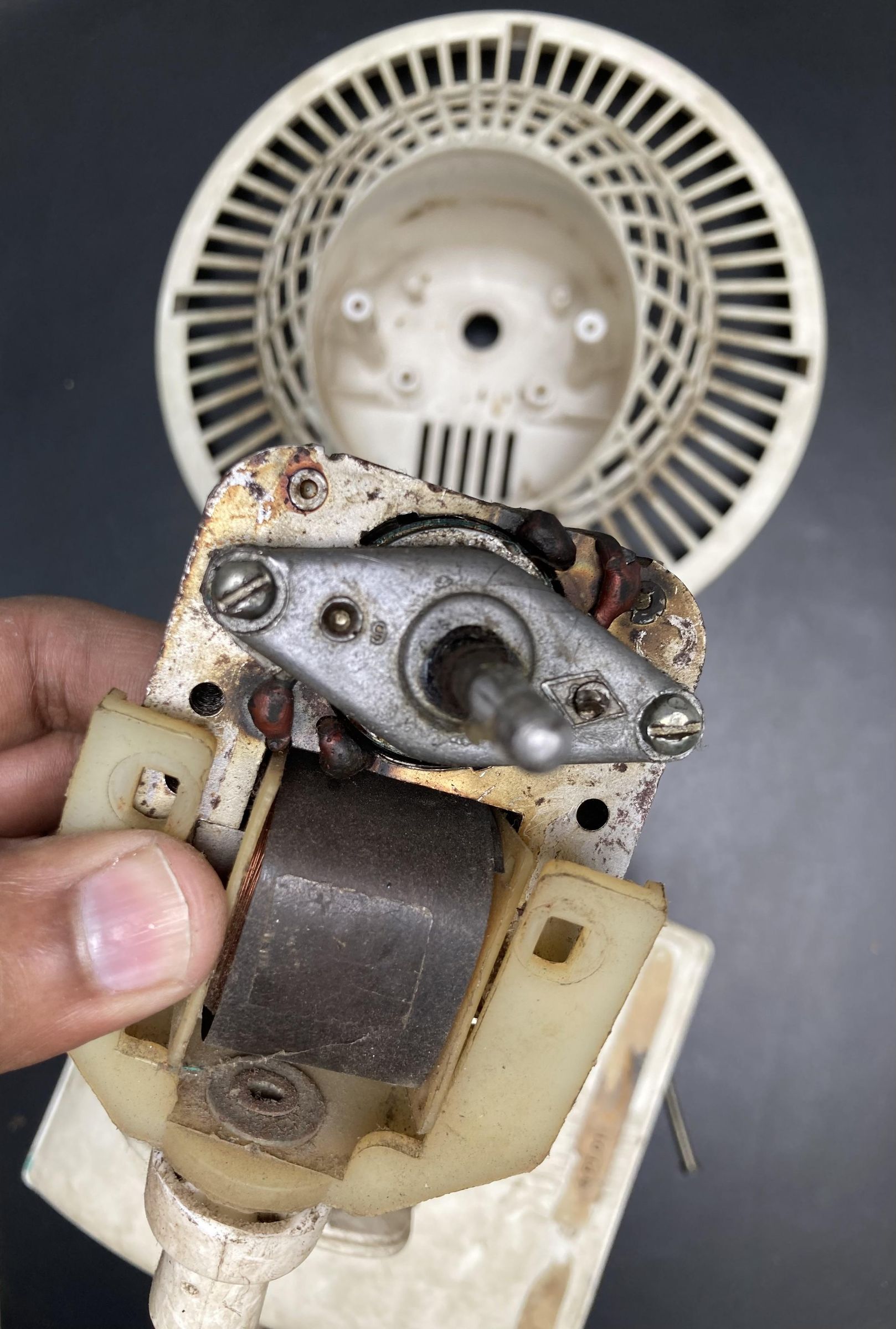Fixing Fan Blade : 5 Steps (with Pictures) - Instructables