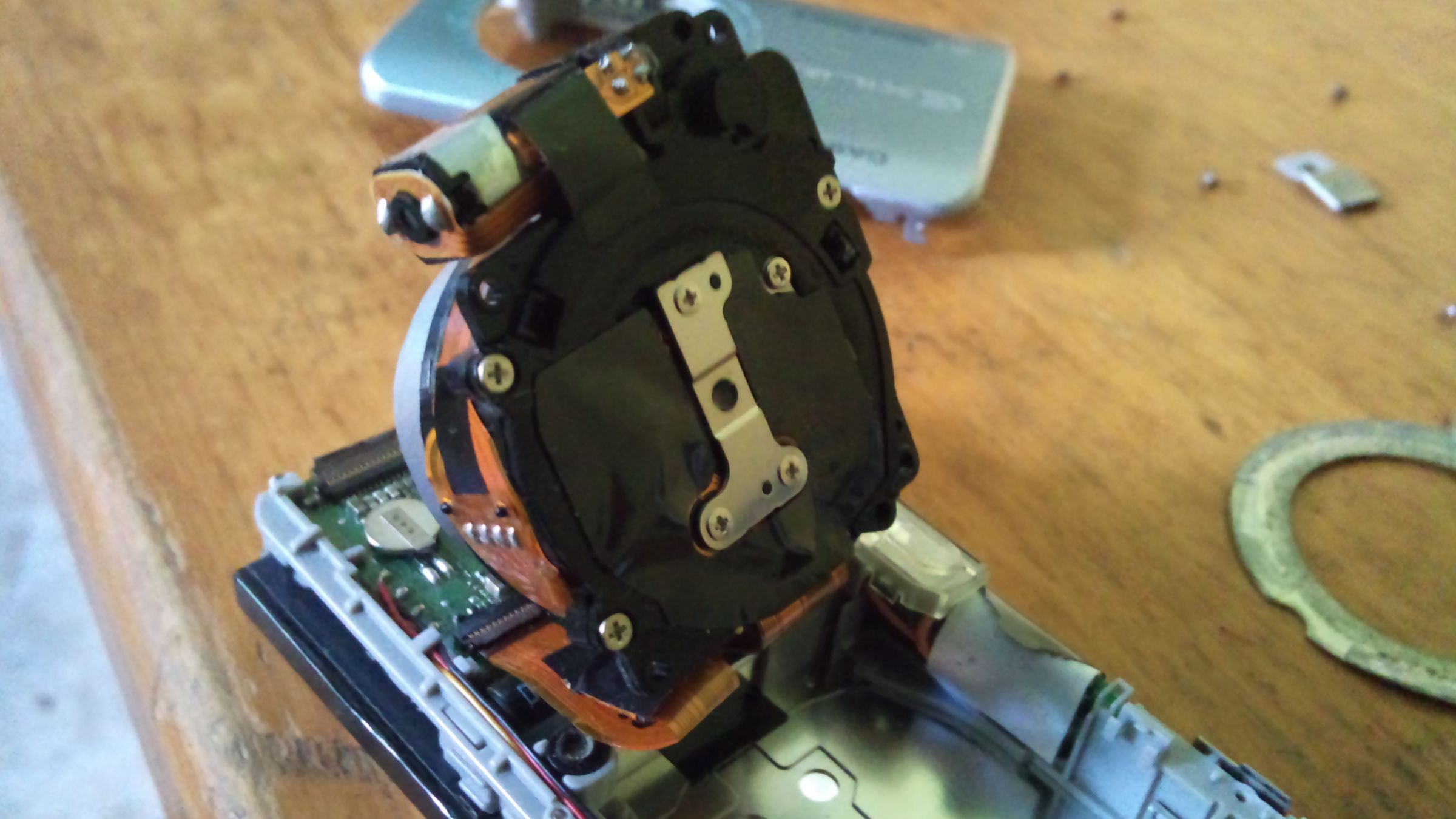 Fixing Dropped Compact Cameras : 8 Steps - Instructables