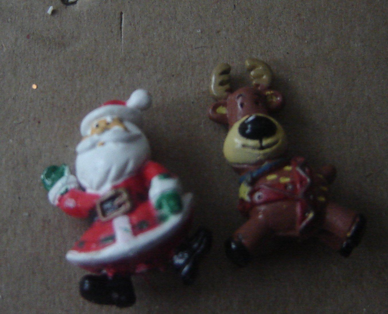 Light Bulb Snow Globes : 8 Steps (with Pictures) - Instructables