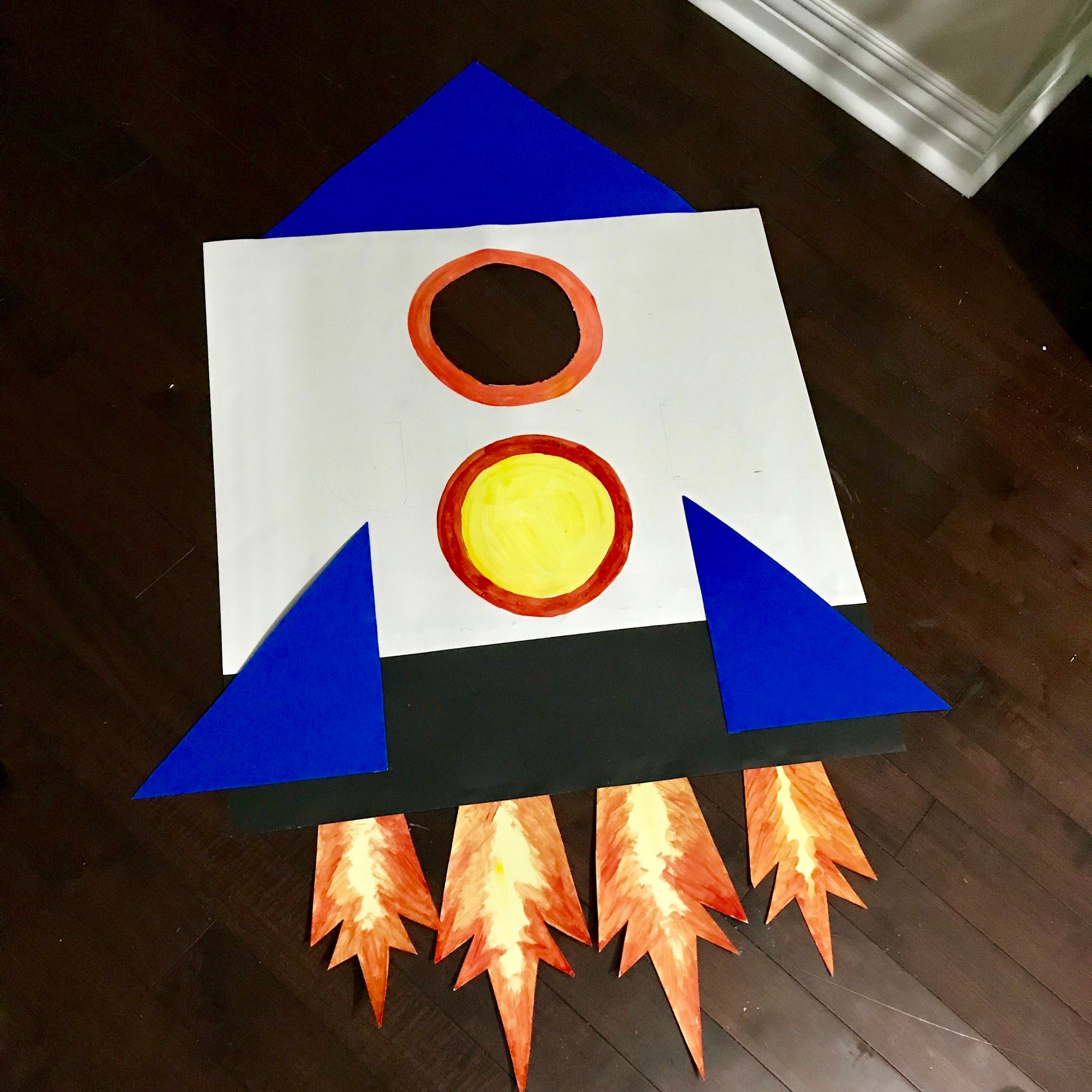 Handmade Rocket Ship Costume : 6 Steps (with Pictures) - Instructables