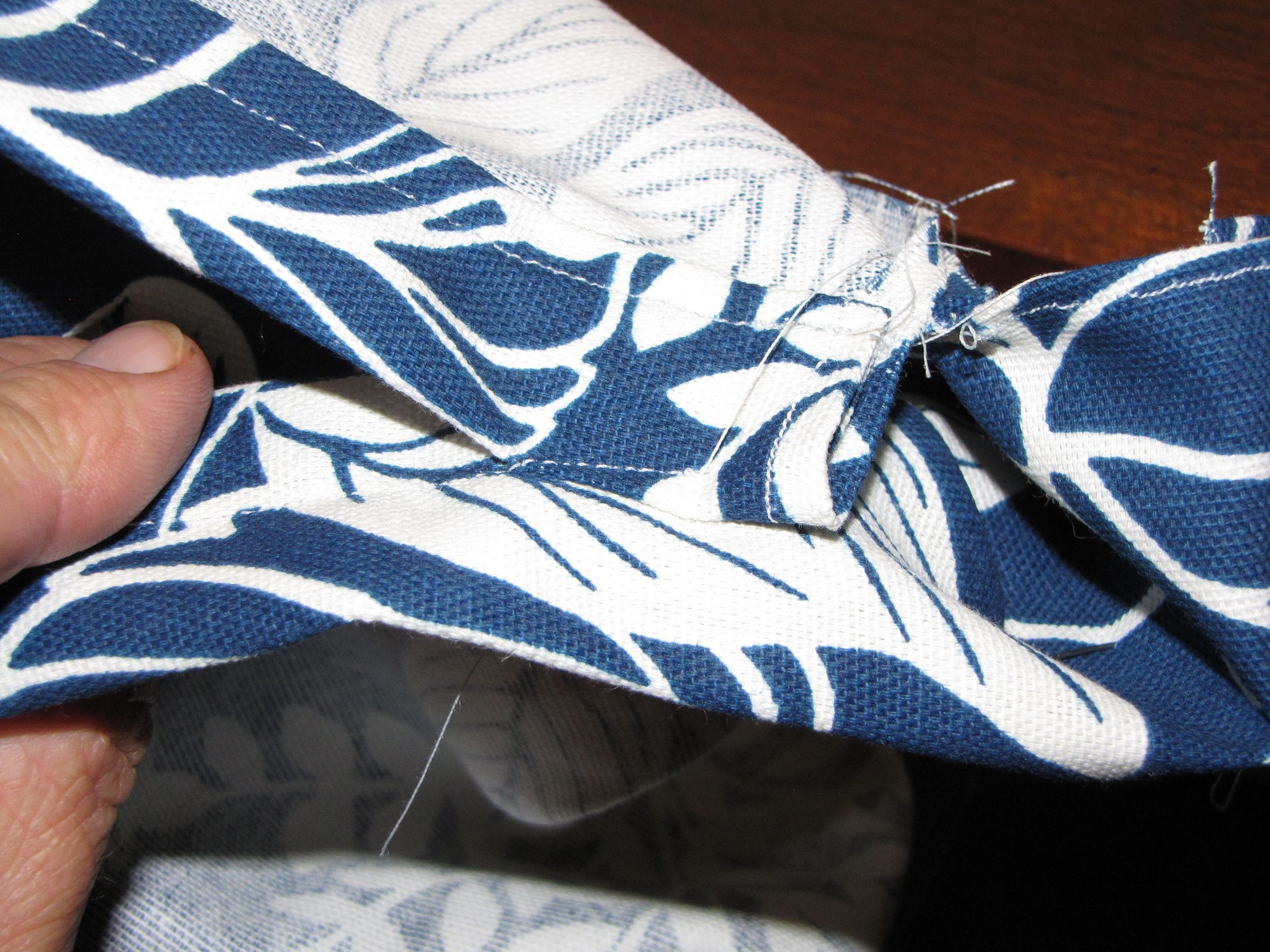 Cloth Carry Bag for Folding Table : 8 Steps (with Pictures) - Instructables