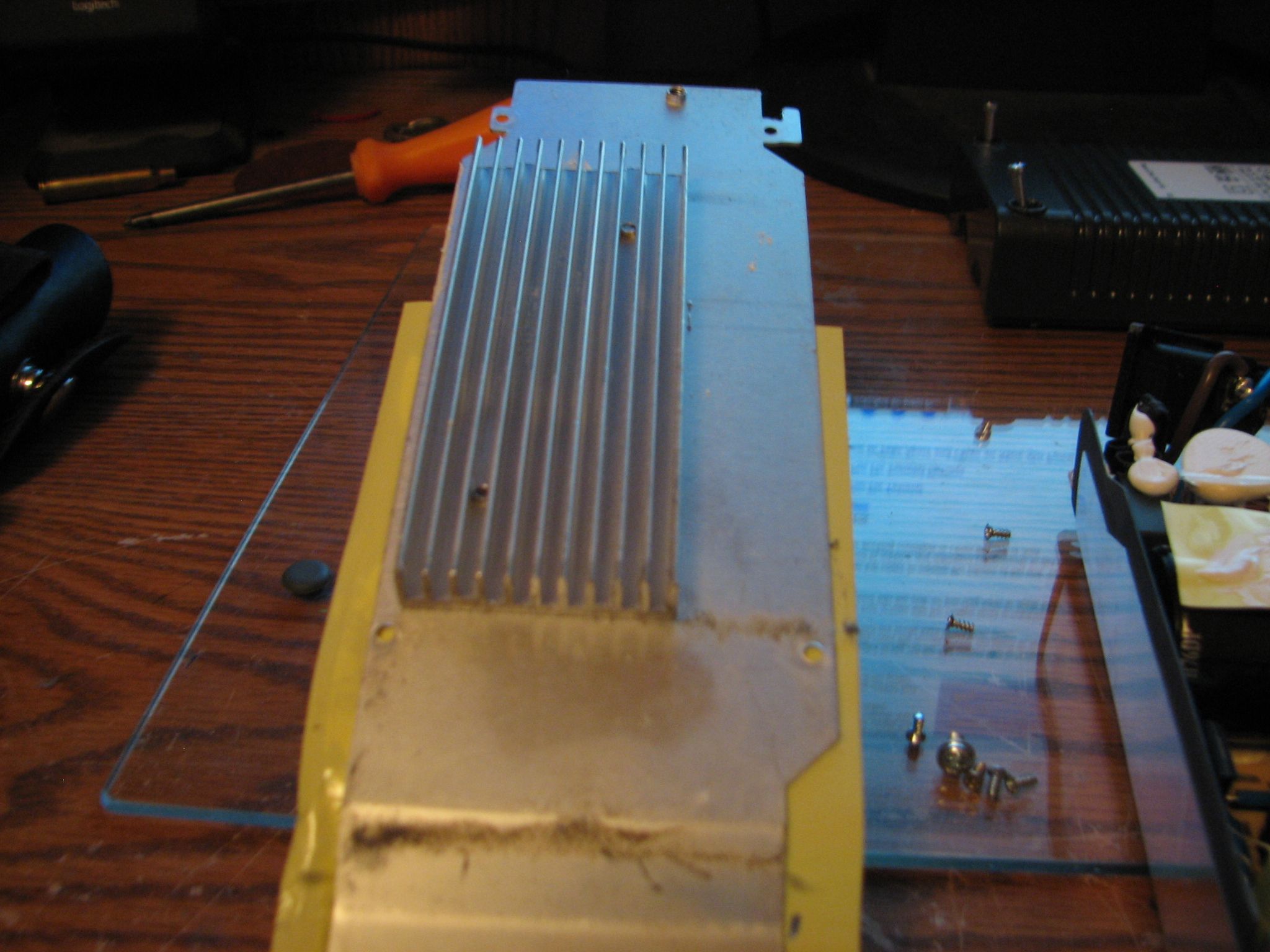 Disassembling and Cleaning Xbox-360 Power Supply ( Brick ) : 6 Steps ...