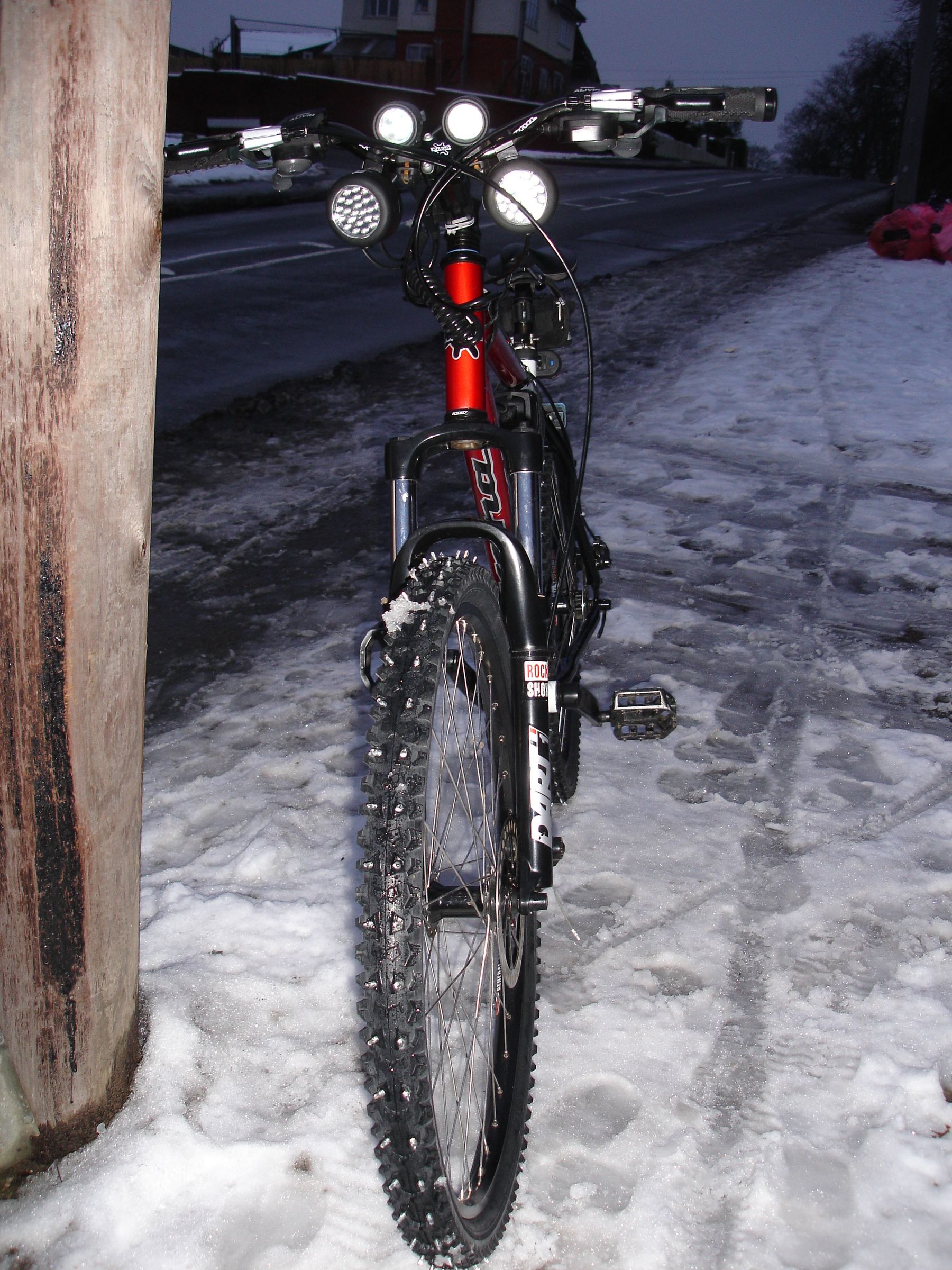 Ice Tyres for a Mountain Bike : 3 Steps (with Pictures) - Instructables