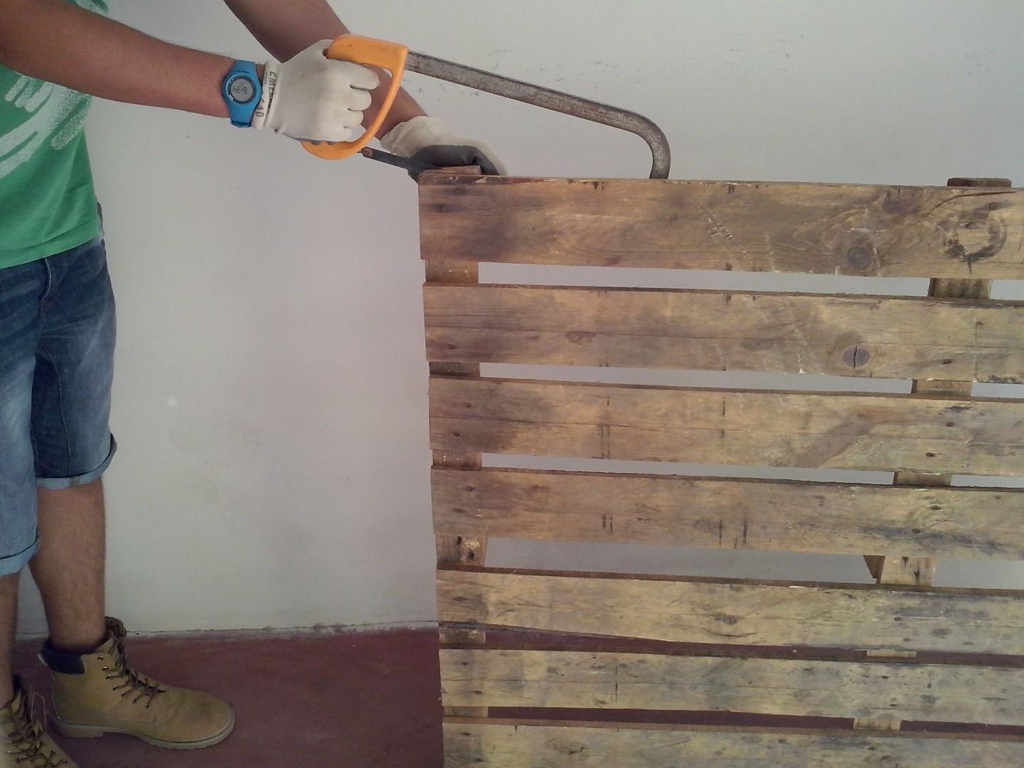 How to Disassemble Pallet Easy, Quick and Safe : 4 Steps - Instructables