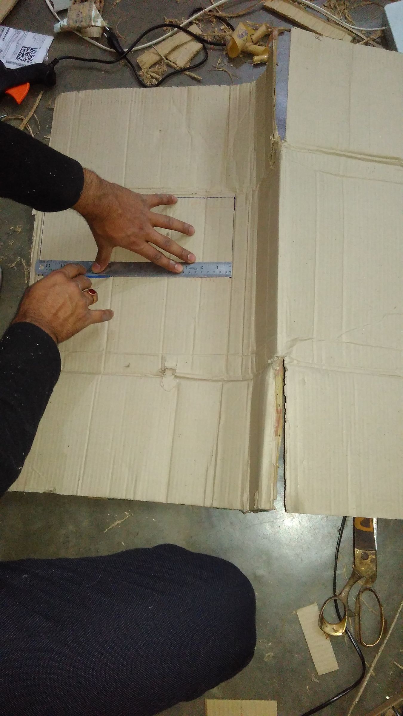 The Cardboard Shelves : 5 Steps - Instructables