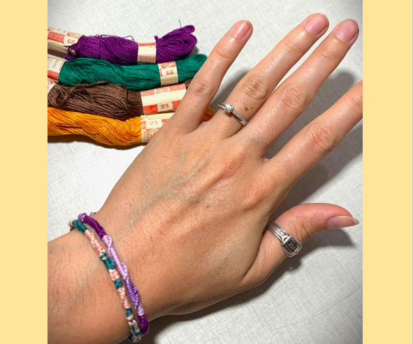 Easy Woven Bracelet : 4 Steps (with Pictures) - Instructables