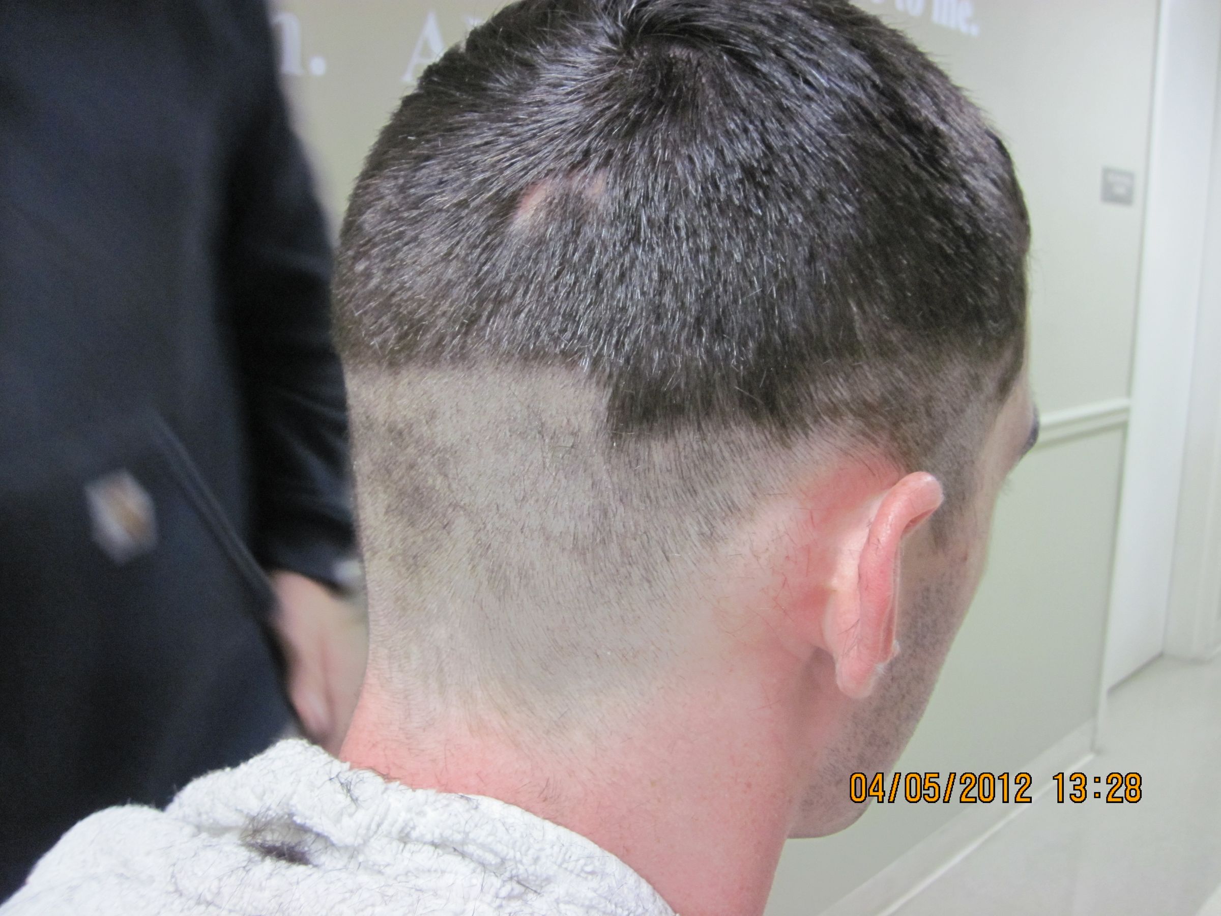 High and Tight Hair Cut : 4 Steps - Instructables