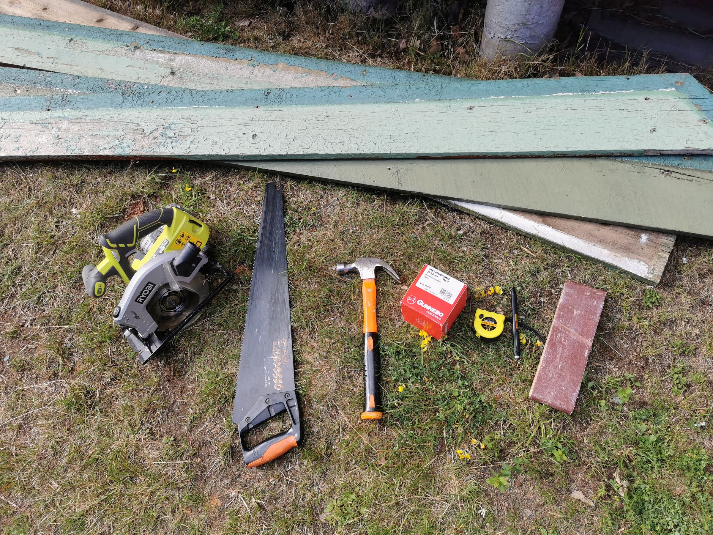 Scrap Wood Toolbox : 8 Steps (with Pictures) - Instructables