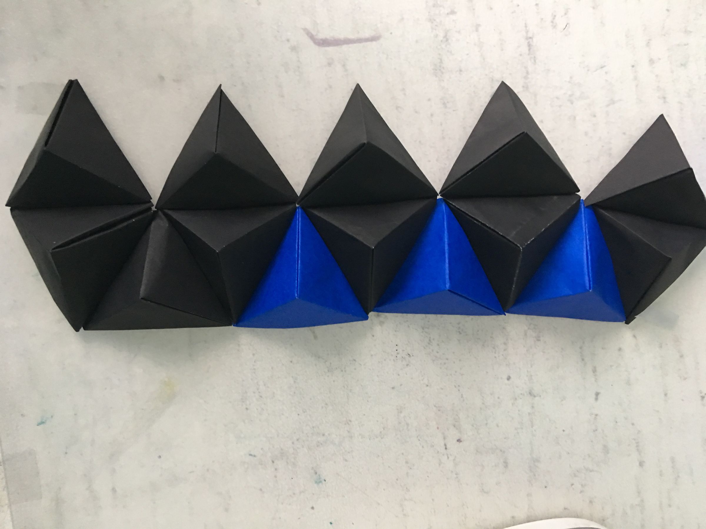 3D Origami Wall Art | Triangle Pixel Art : 6 Steps - Instructables