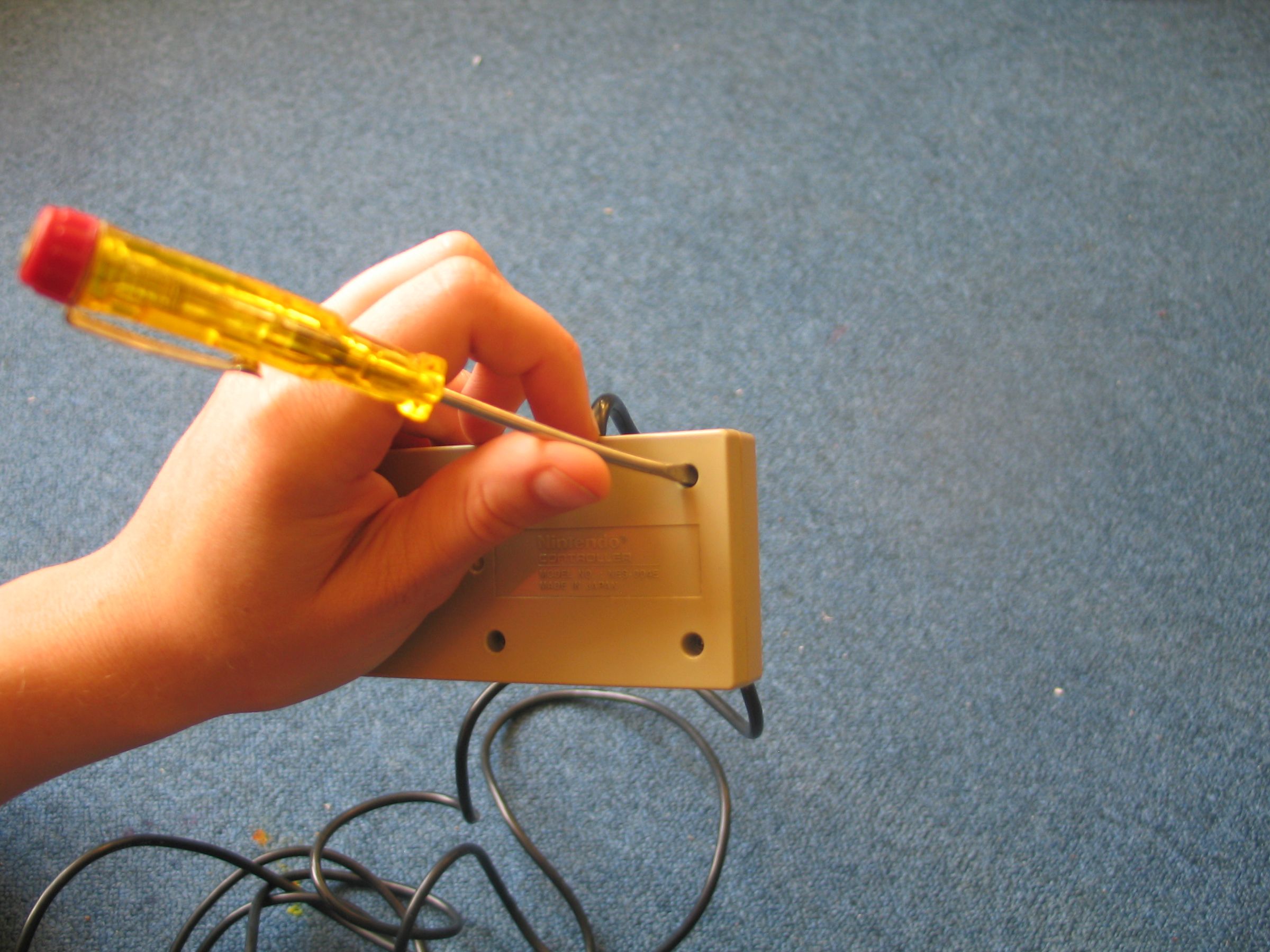 NES Controller Wallet : 9 Steps - Instructables