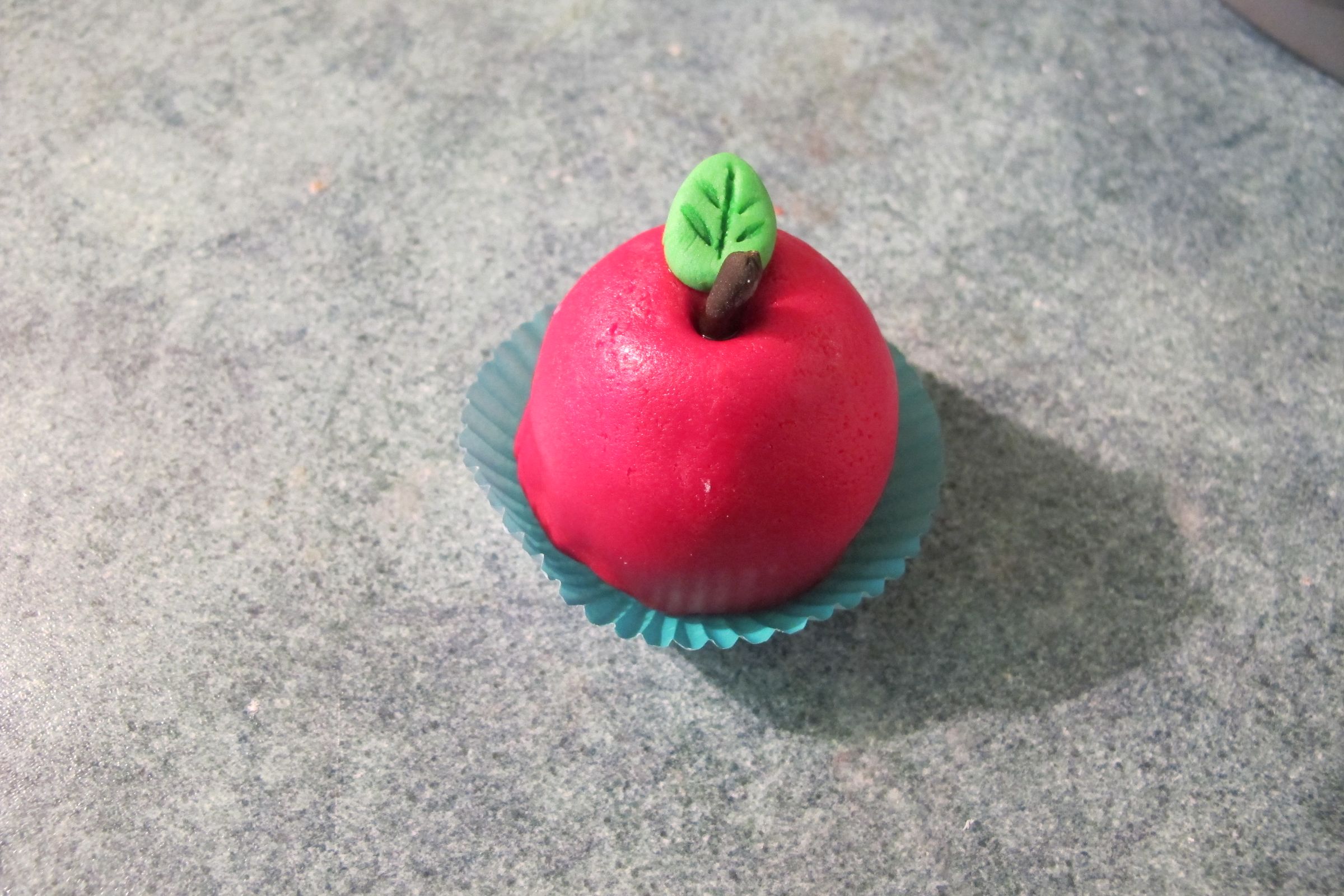 Poison Apple Cupcakes : 7 Steps (with Pictures) - Instructables