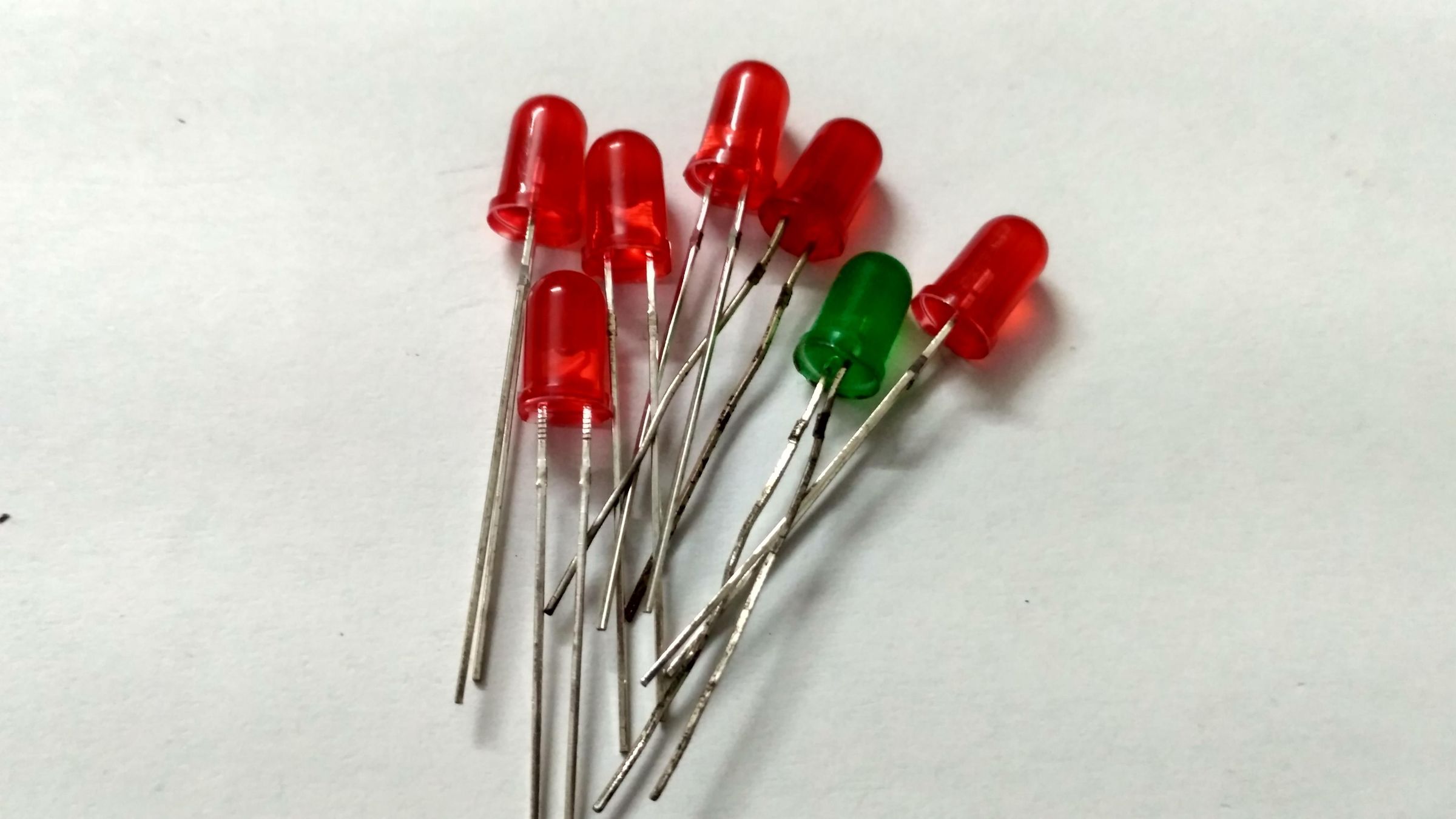 DIY 7 Segment Display With LED & Arduino | Arduino LED Interfacing ...