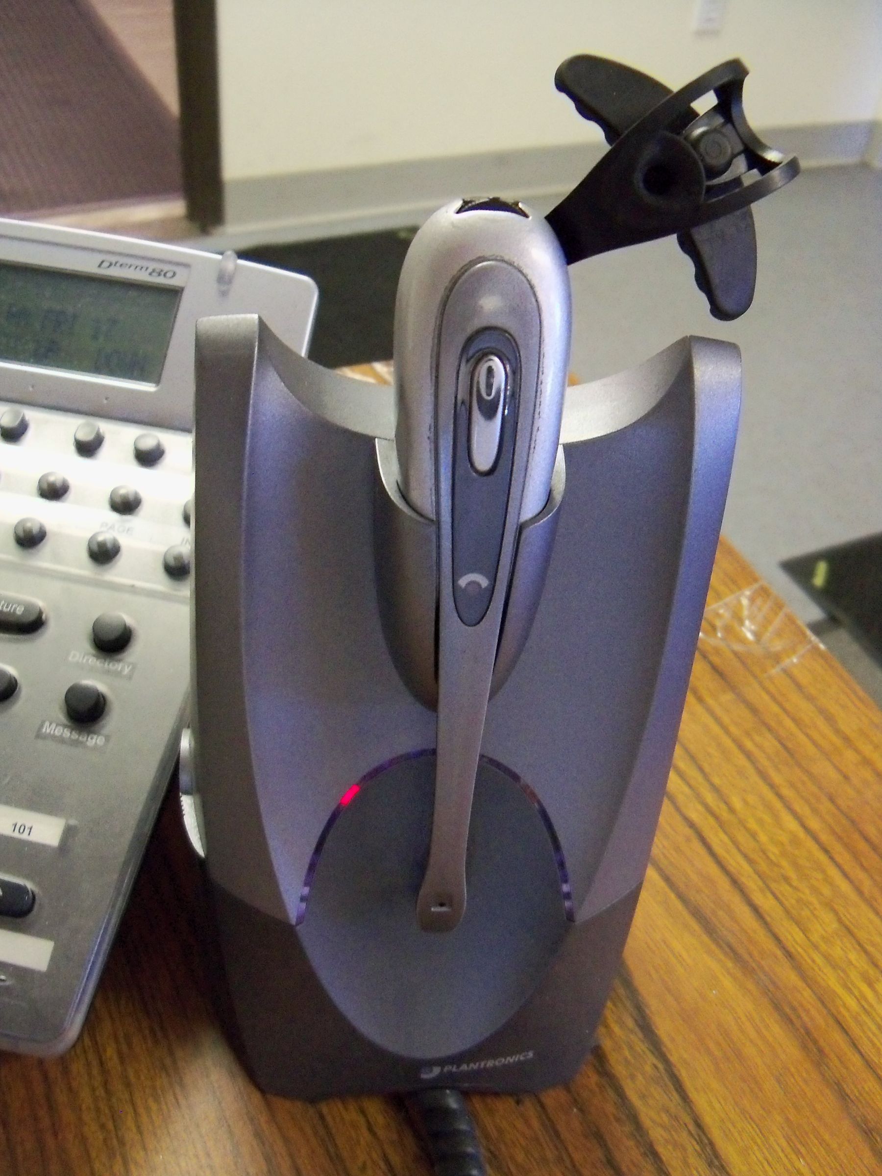 Plantronics Phone Indicator Light Hack (with Pictures) - Instructables