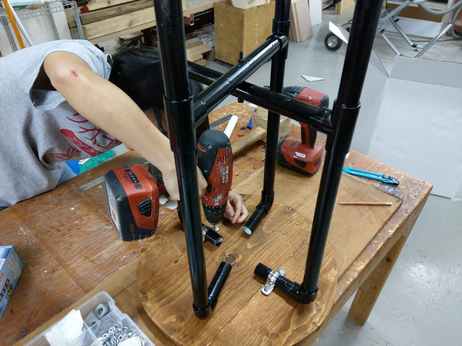 Vintage PVC Pipe Side Table : 11 Steps (with Pictures) - Instructables