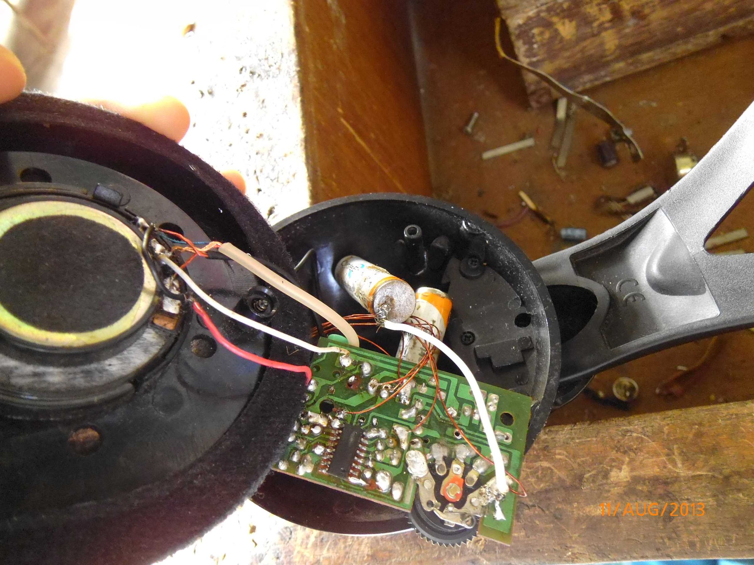DIY- HOW TO MAKE WIRELESS HEADPHONES : 8 Steps (with Pictures ...