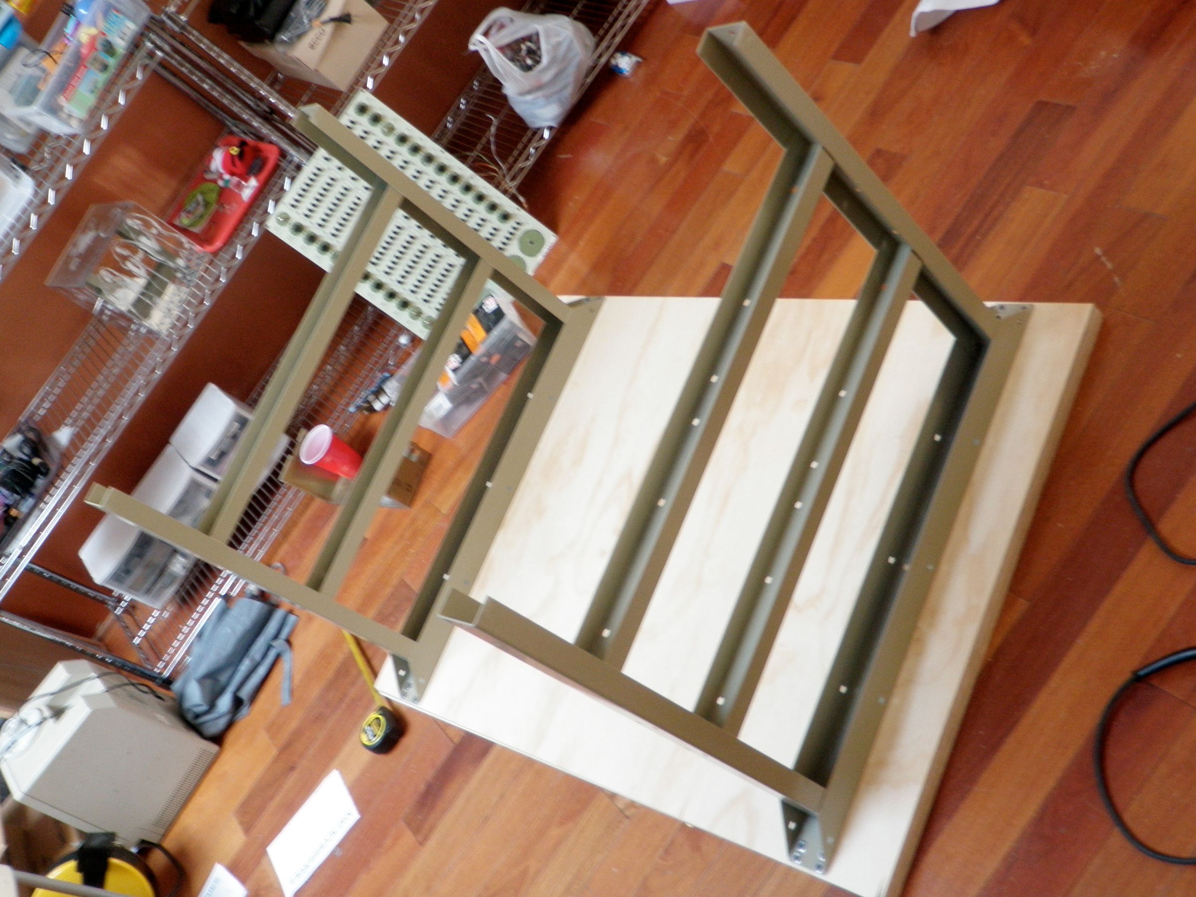 Simple Workbench : 9 Steps (with Pictures) - Instructables