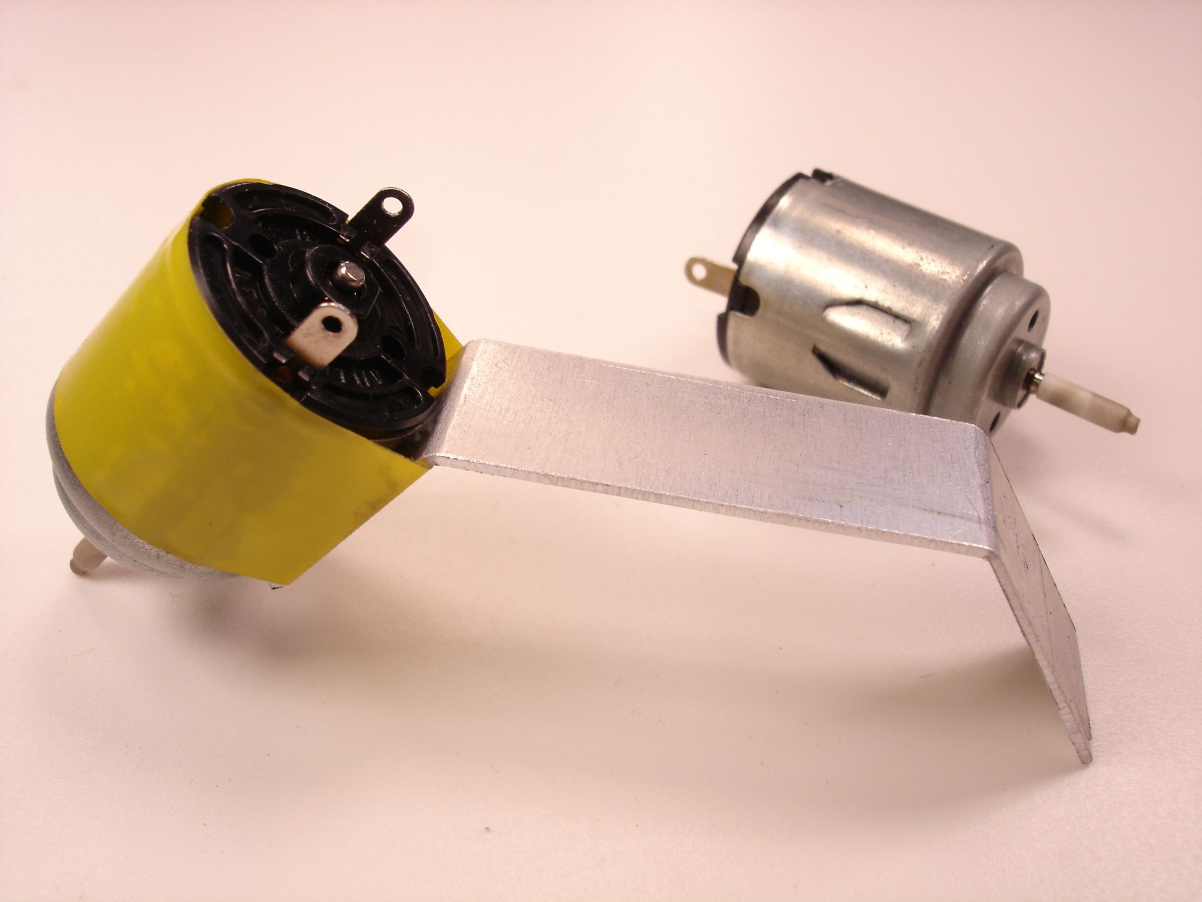 How to Build a Robot - the BeetleBot V2 ( Revisited ) : 23 Steps (with ...